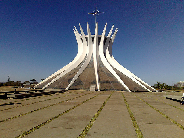 Galeria de Pilares icônicos na arquitetura moderna brasileira - 27