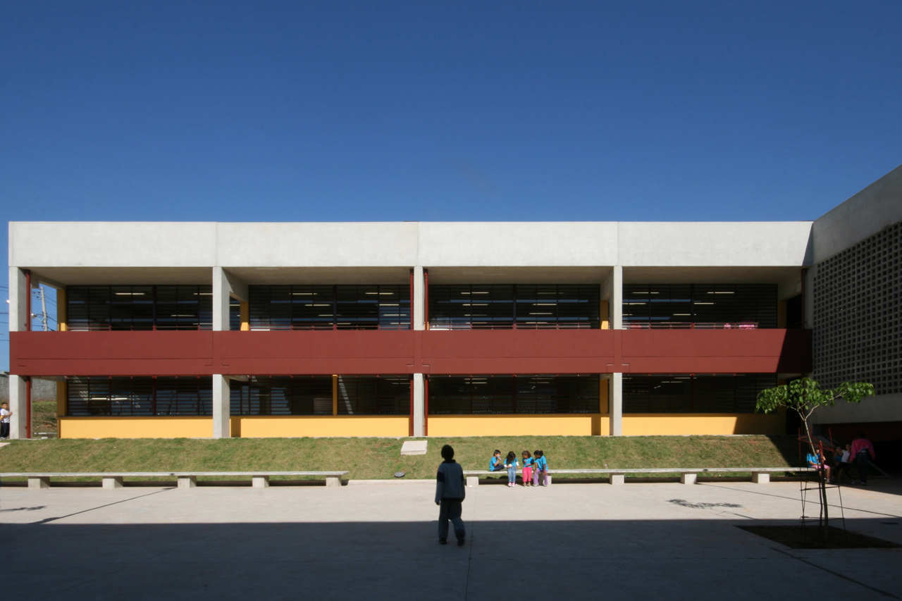 Gallery of Prefabricated Public Schools: 7 Brazilian Projects in Plan ...