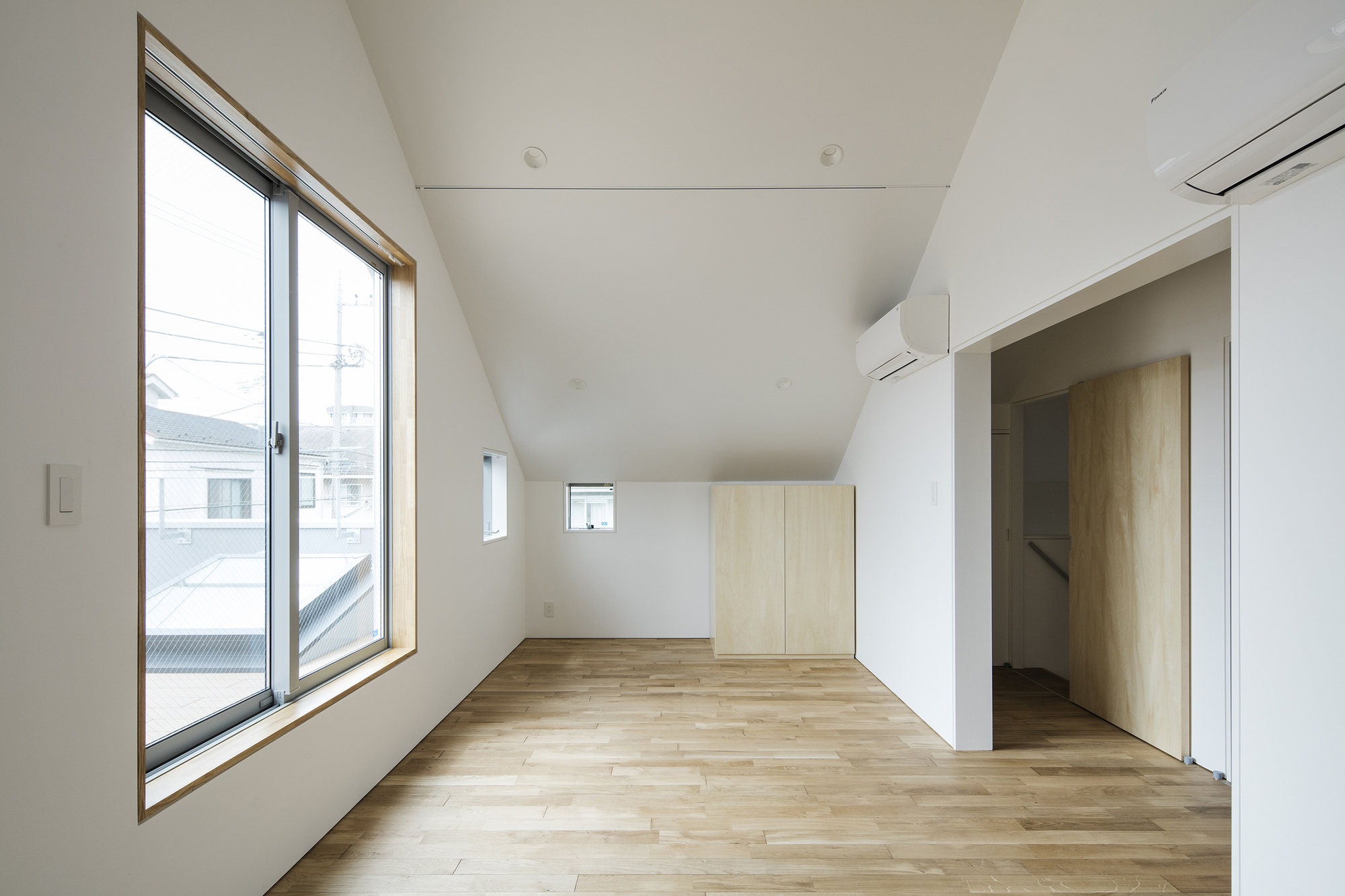 Gallery of Garage Hall House / Tsukagoshi Miyashita Sekkei + Keitarchi - 11