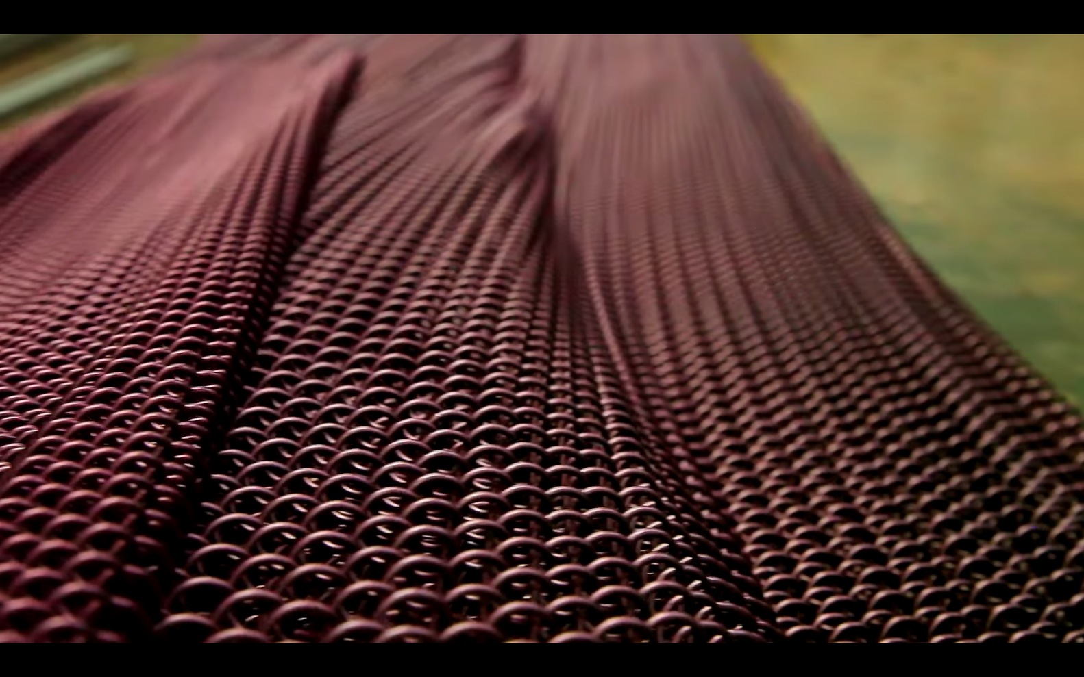 Gallery of Sliding Room Dividers: Flexible Spaces Made of Metal Mesh - 29