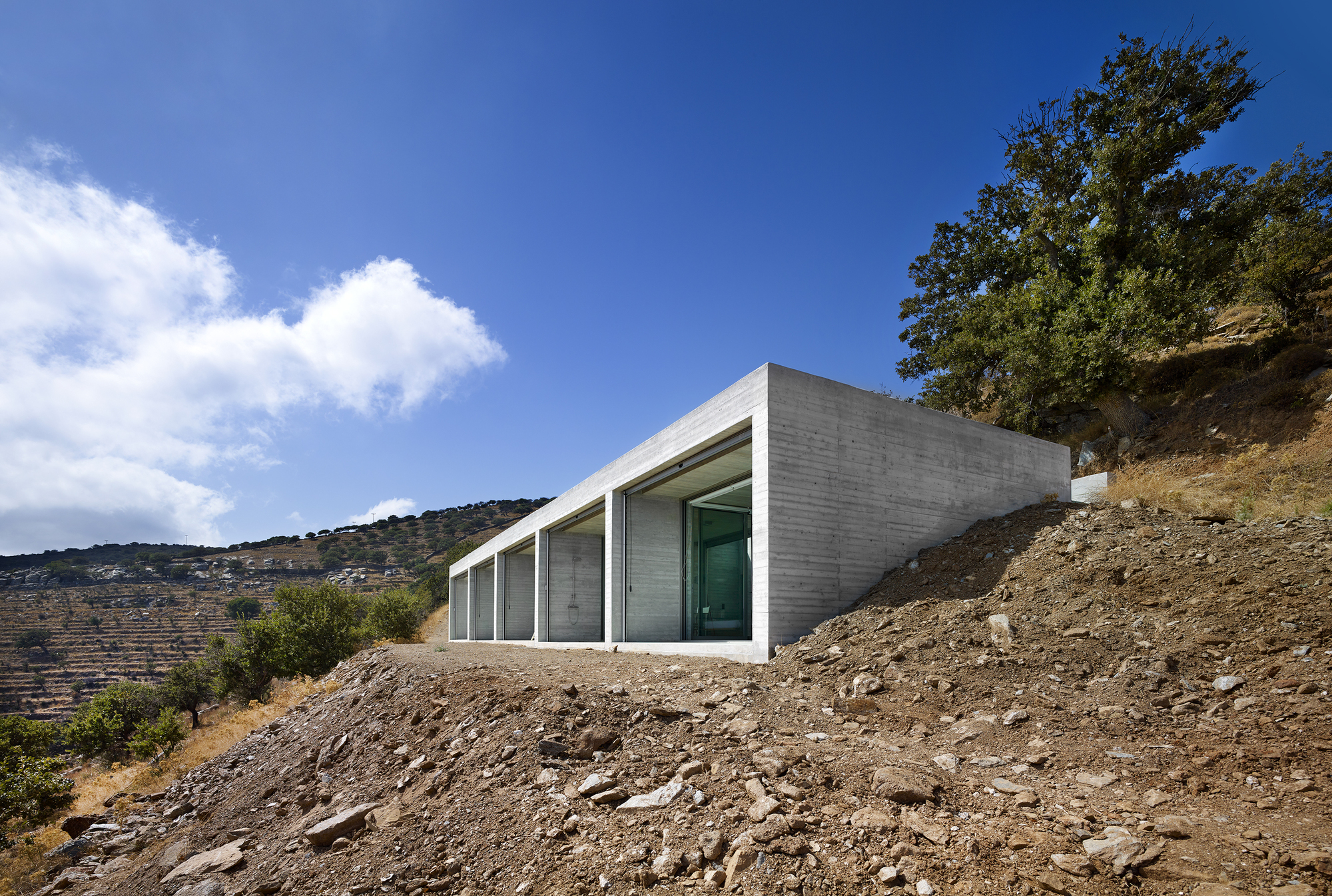 Gallery of Parallel House / en-route-architecture - 10
