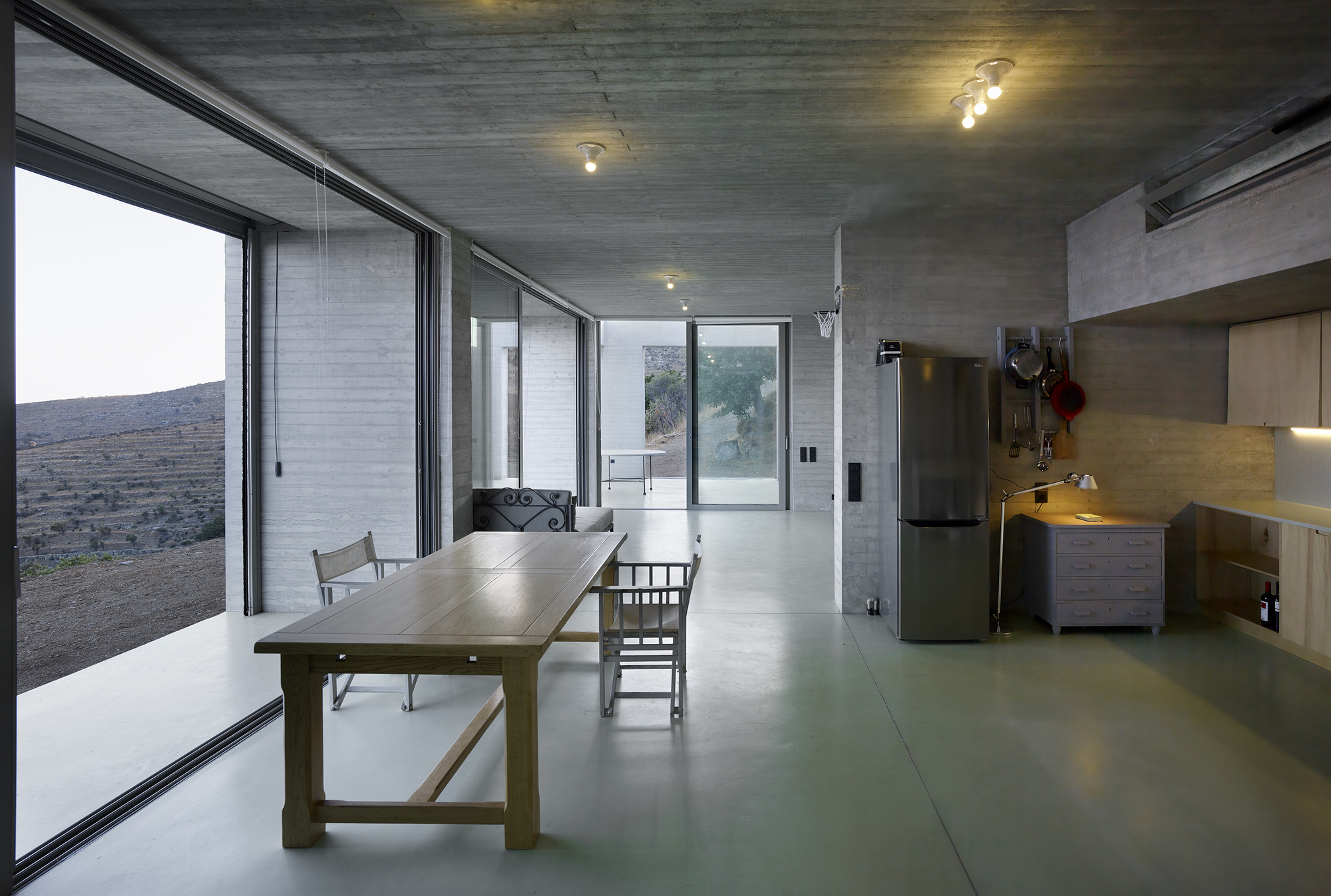 Gallery of Parallel House / en-route-architecture - 7