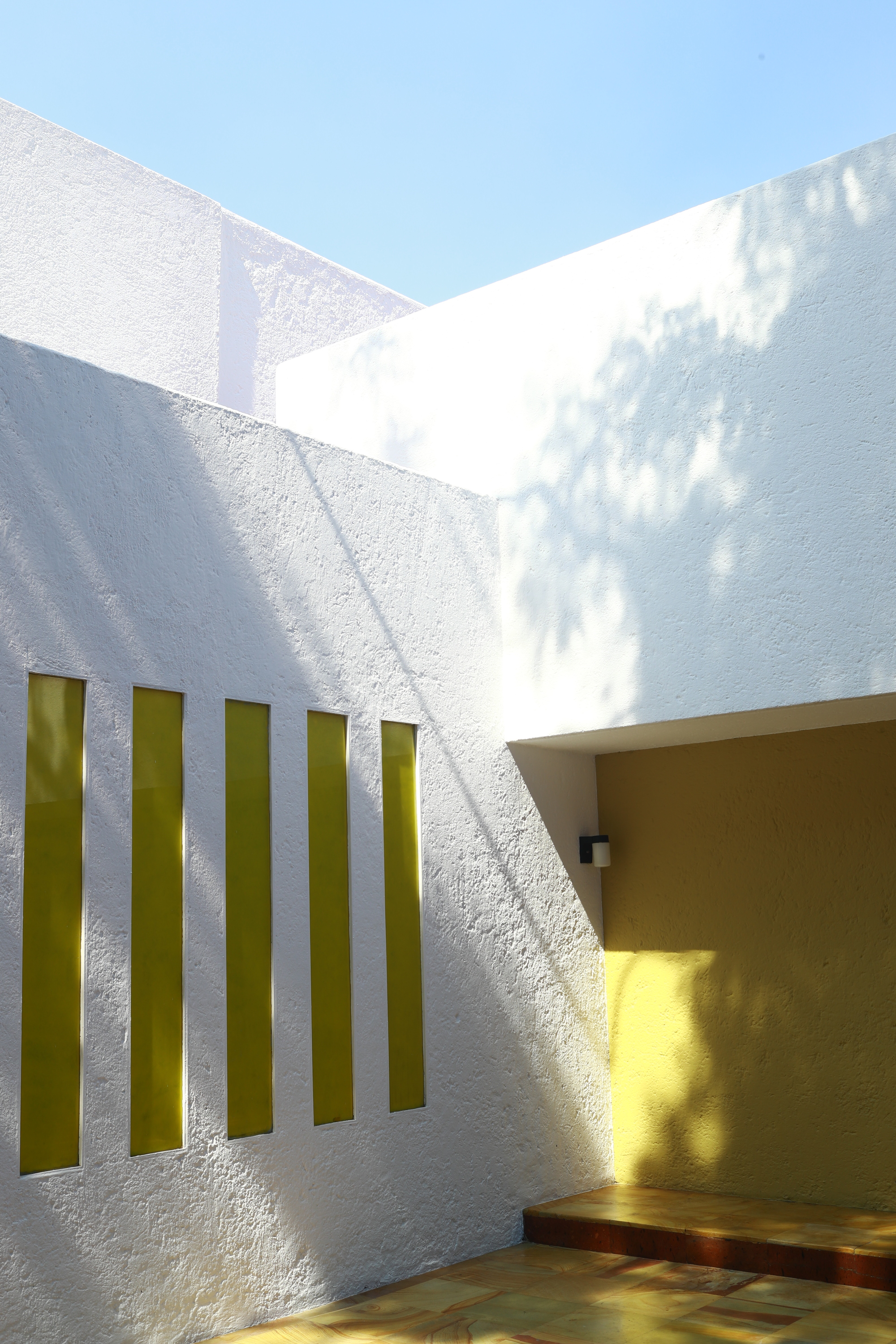 Gallery of Architecture Classics: Gilardi House / Luis Barragán - 24