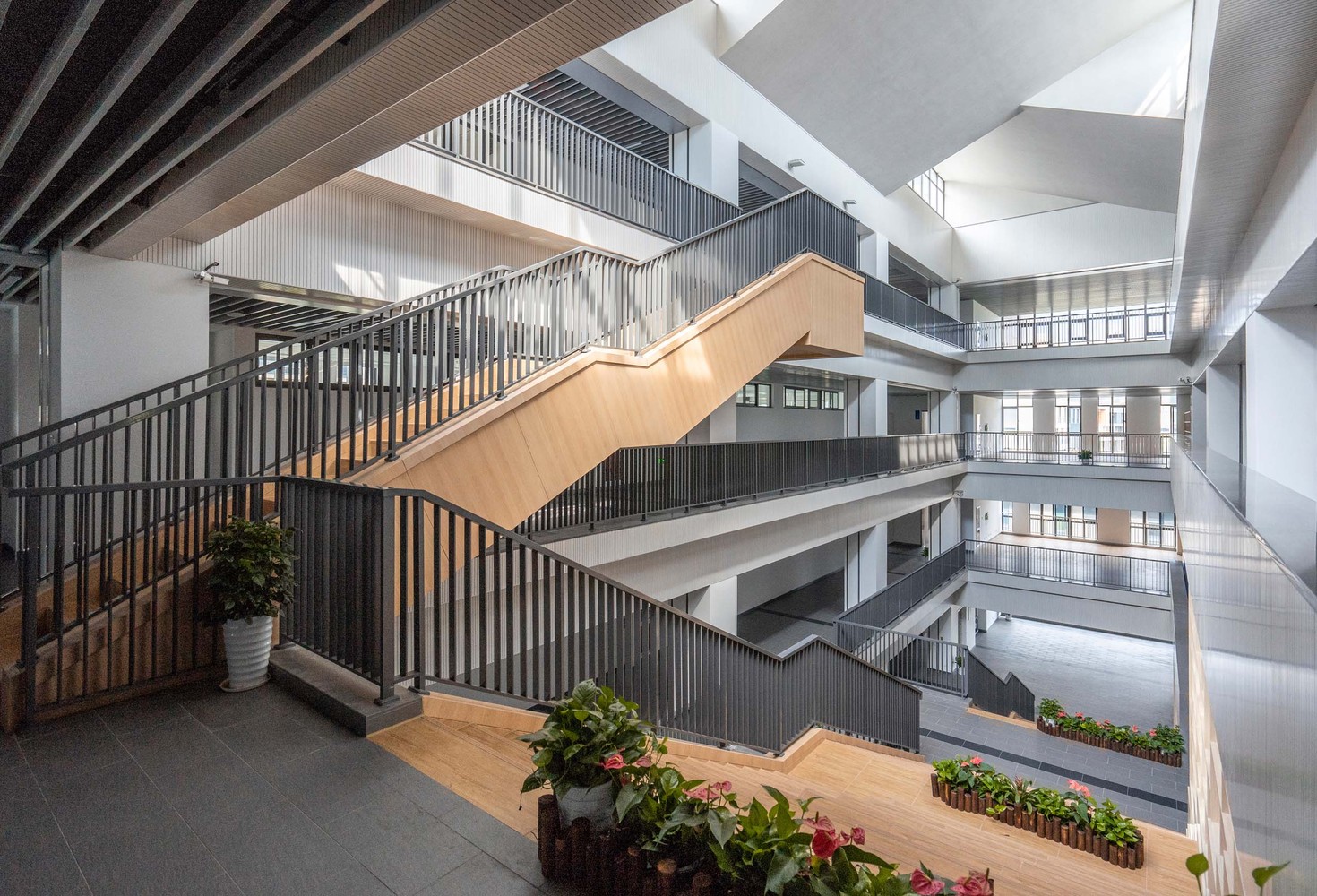 Gallery of East Campus of Ningbo Xiaoshi High School / United Design ...