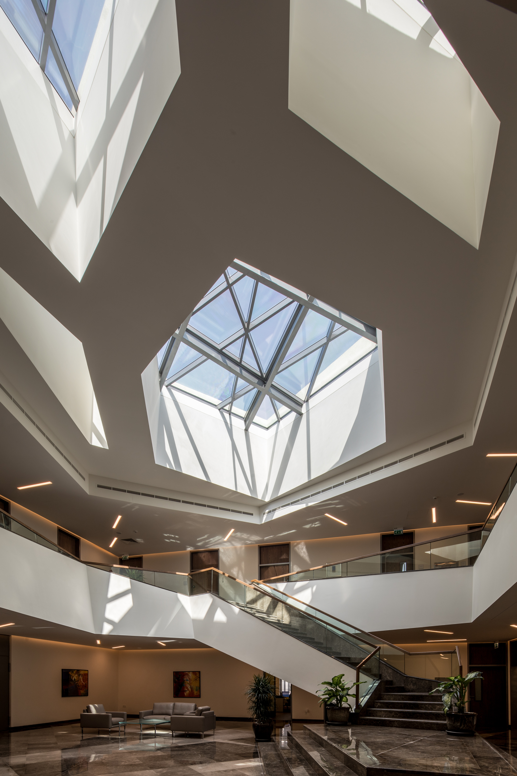 Gallery of German Embassy in Muscat / Hoehler + alSalmy - 3