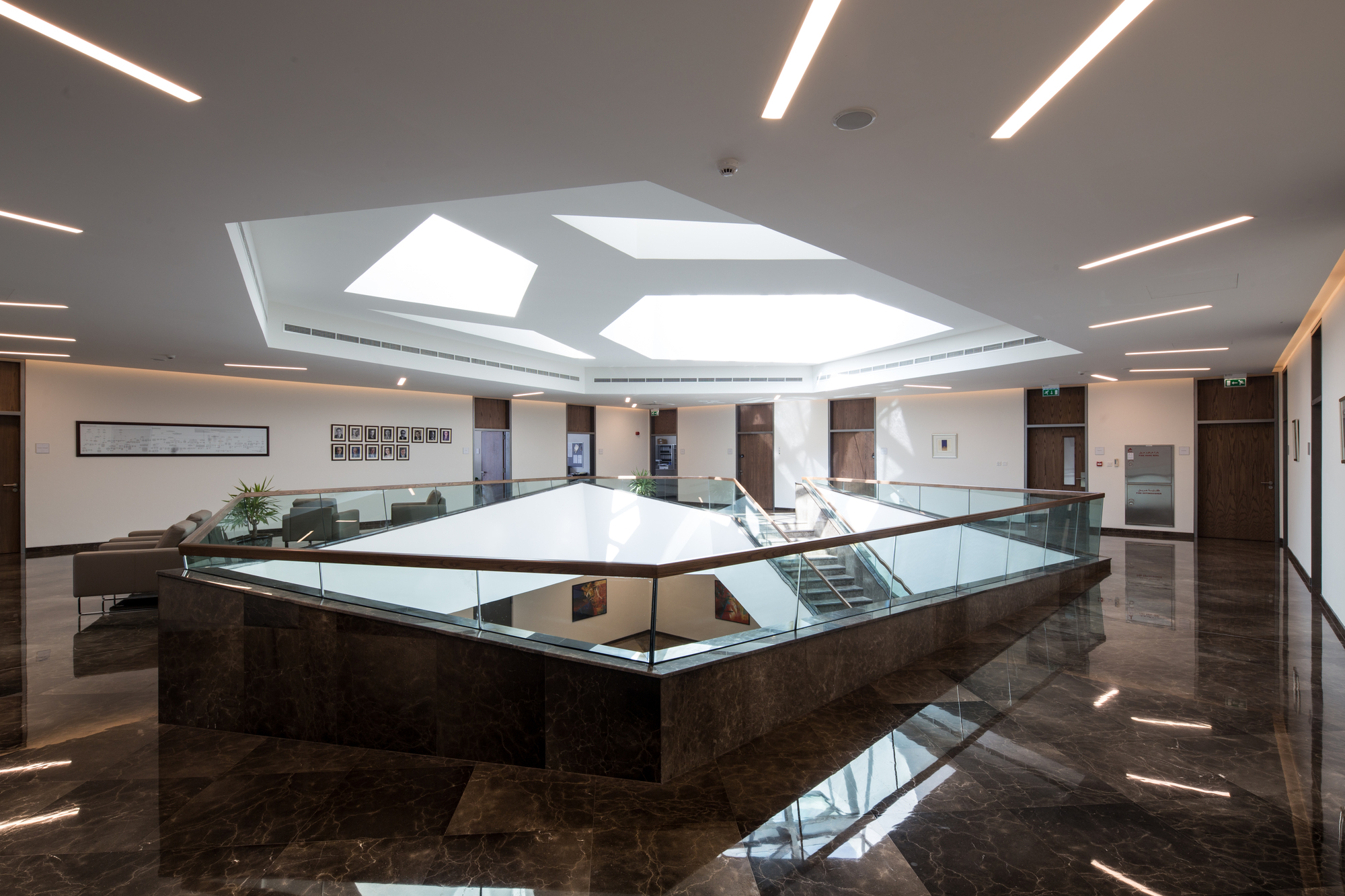 Gallery of German Embassy in Muscat / Hoehler + alSalmy - 17