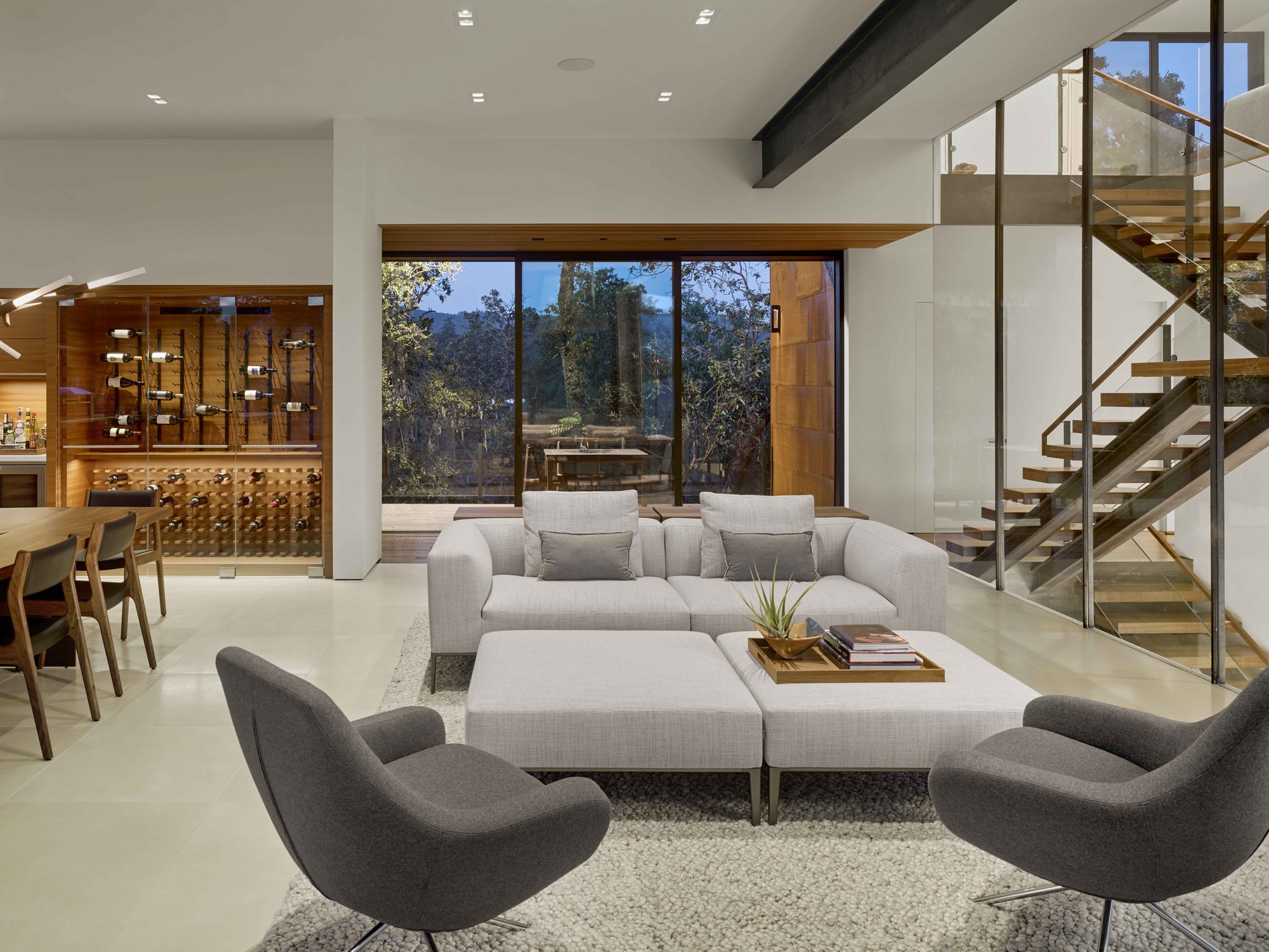 Gallery of RidgeView House / Zack de Vito Architecture + Construction - 12