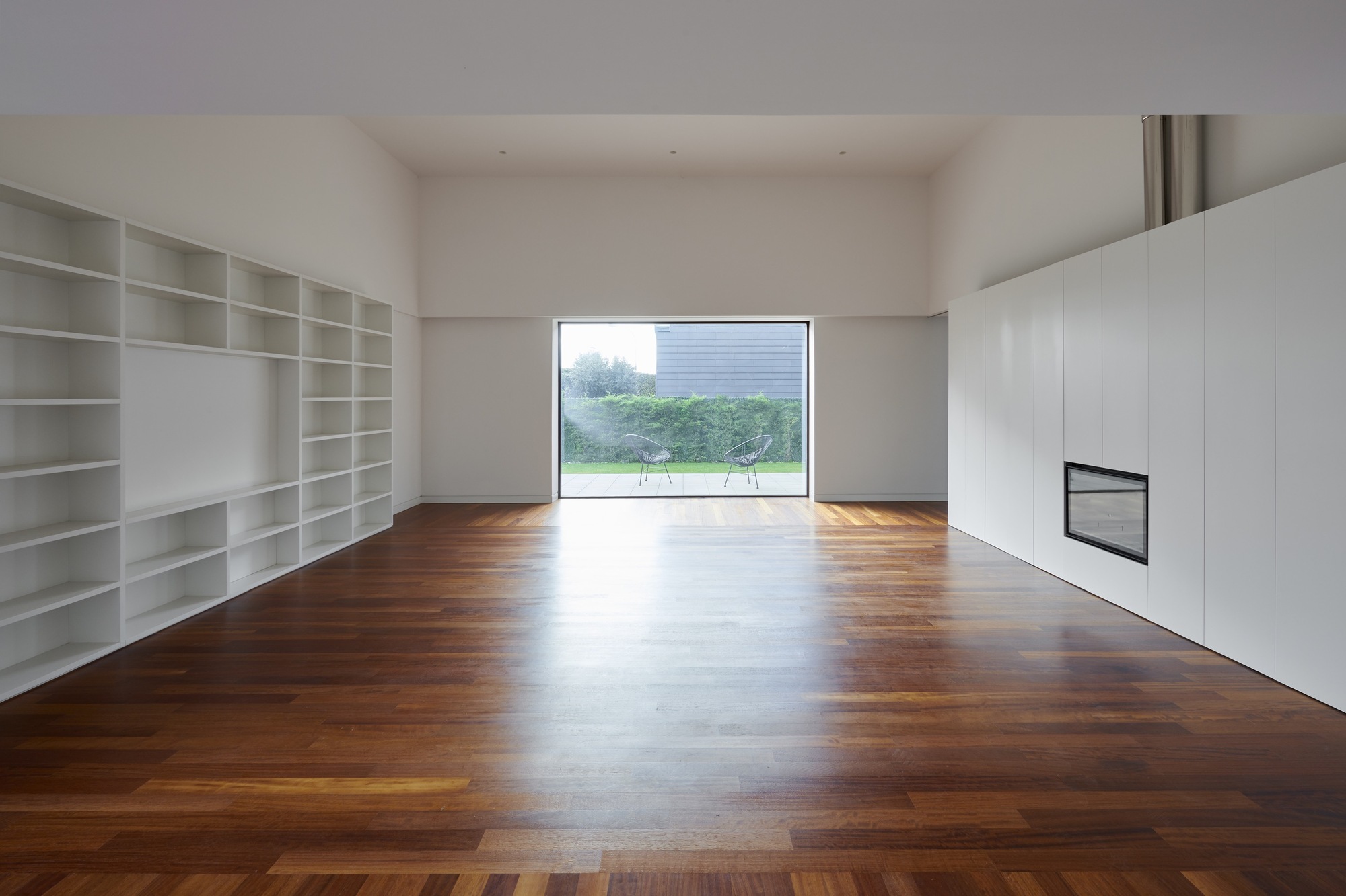 Gallery of Jih House Refurbishment / Vaillo + Irigaray Architects ...