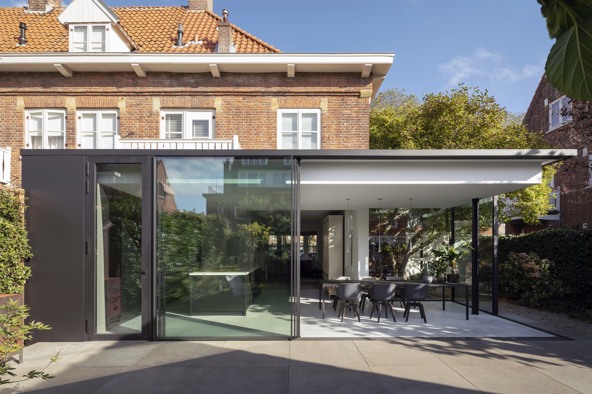 Gallery of Fig Tree House / Bloot Architecture - 6