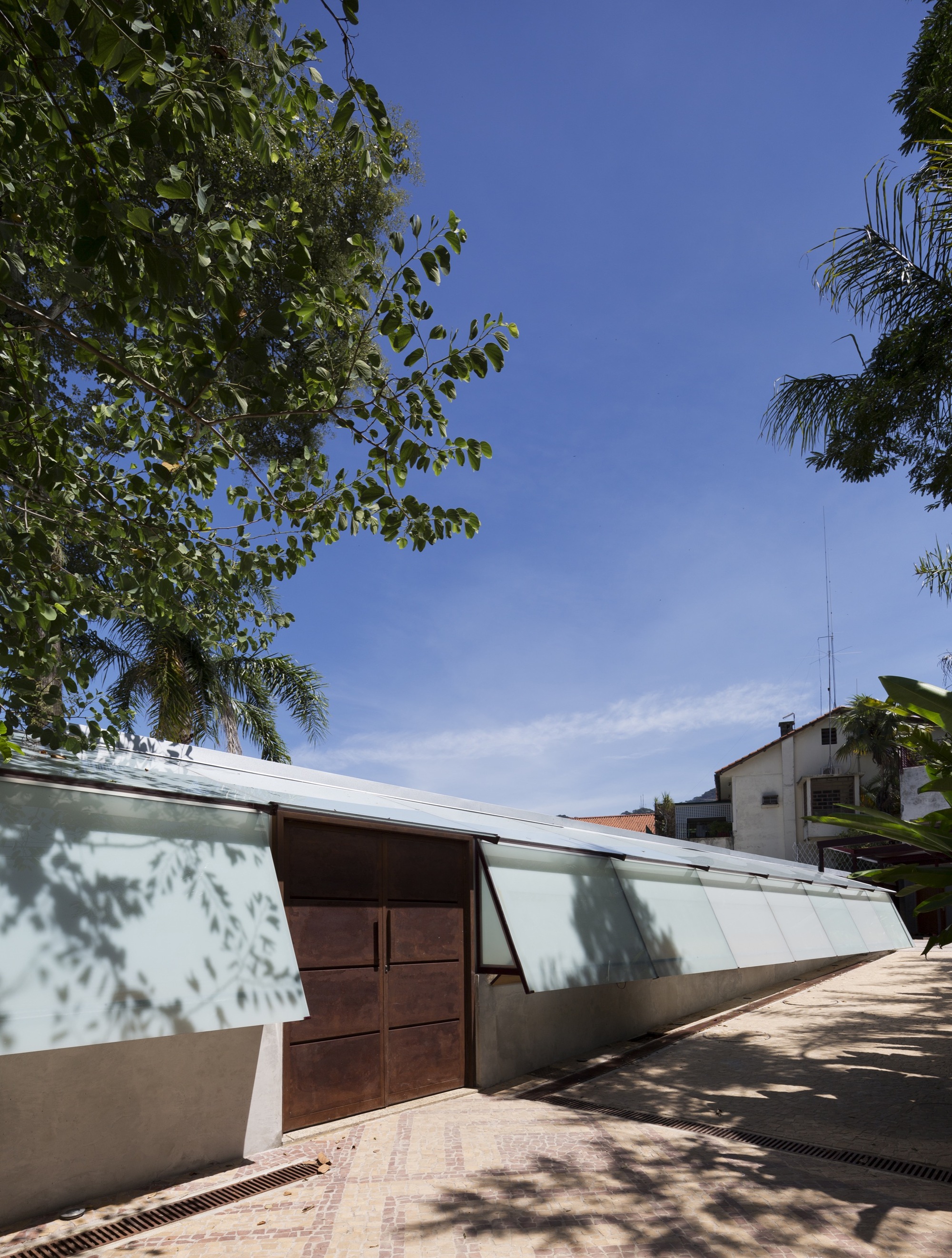 Galeria de Carla Juaçaba Studio vence o AR Emerging Architecture Awards ...