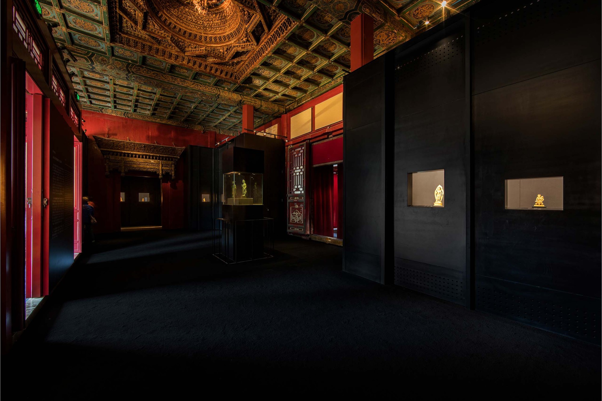 Gallery of “The light of Buddha” exhibition / studio O - 2
