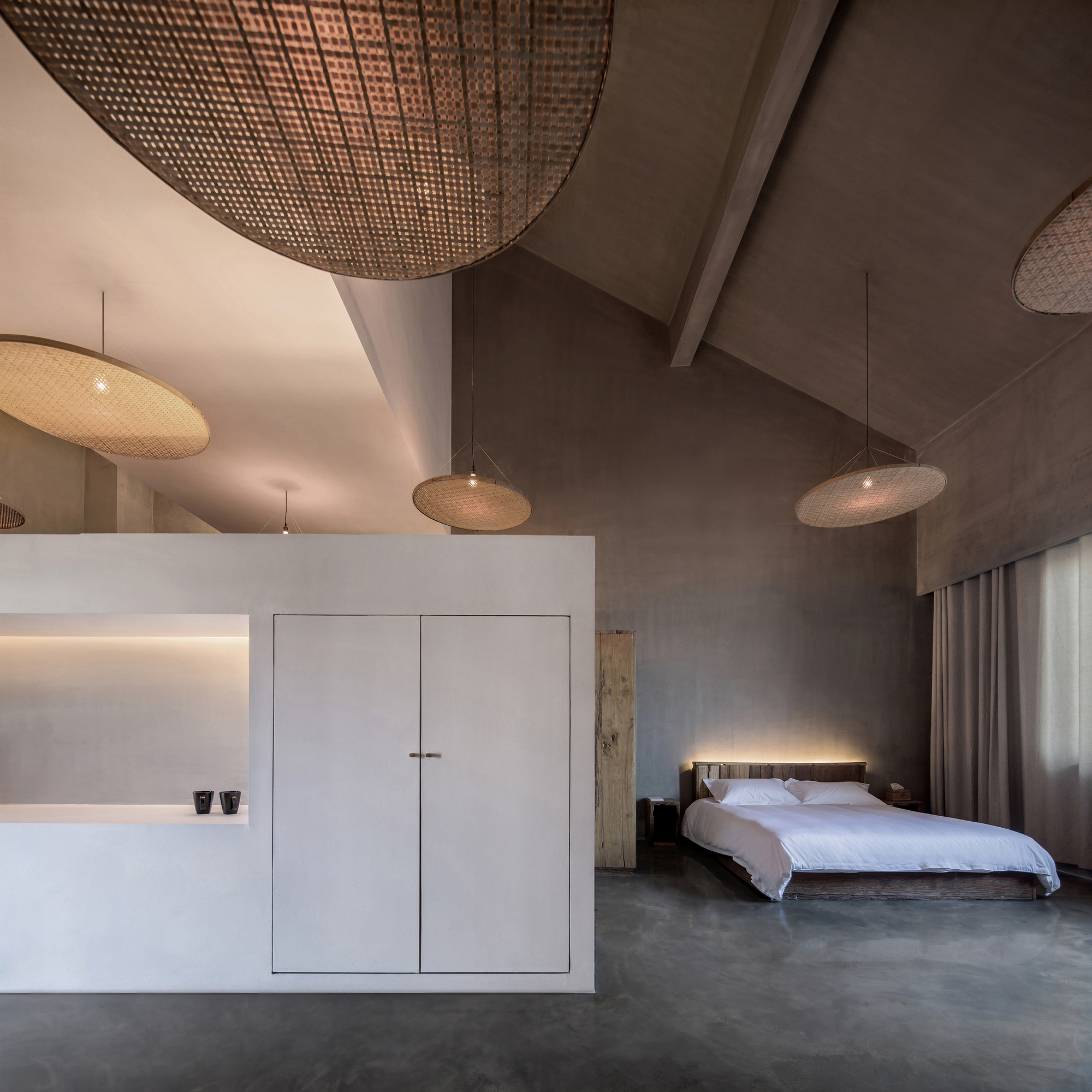 Gallery of Light & Shadow / Studio 10 - 8