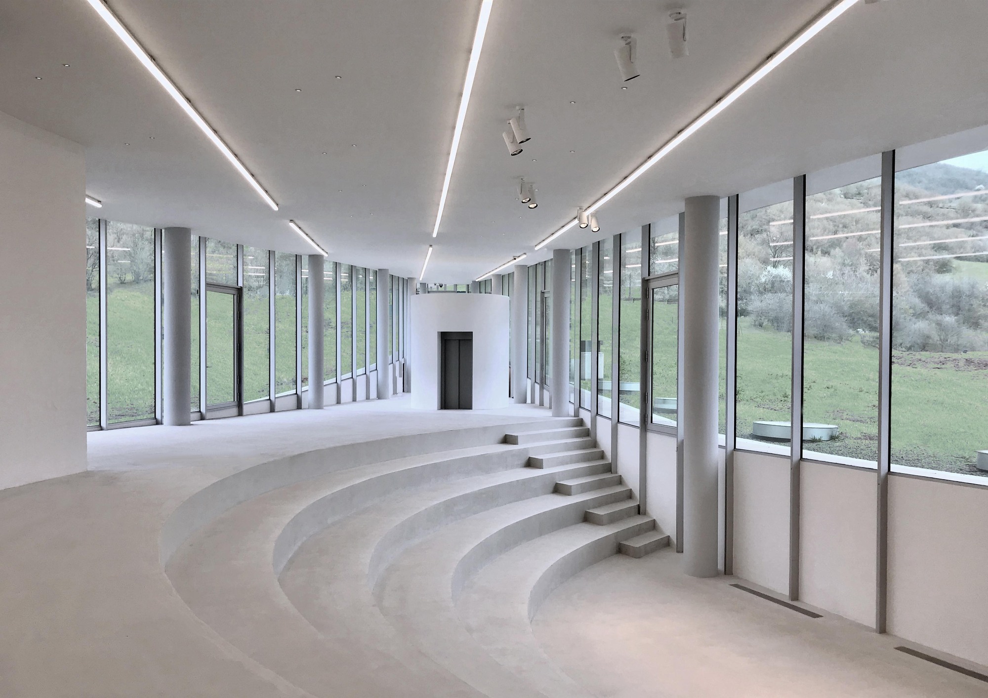 Gallery of Smart Center / Studio Paul Kaloustian - 8