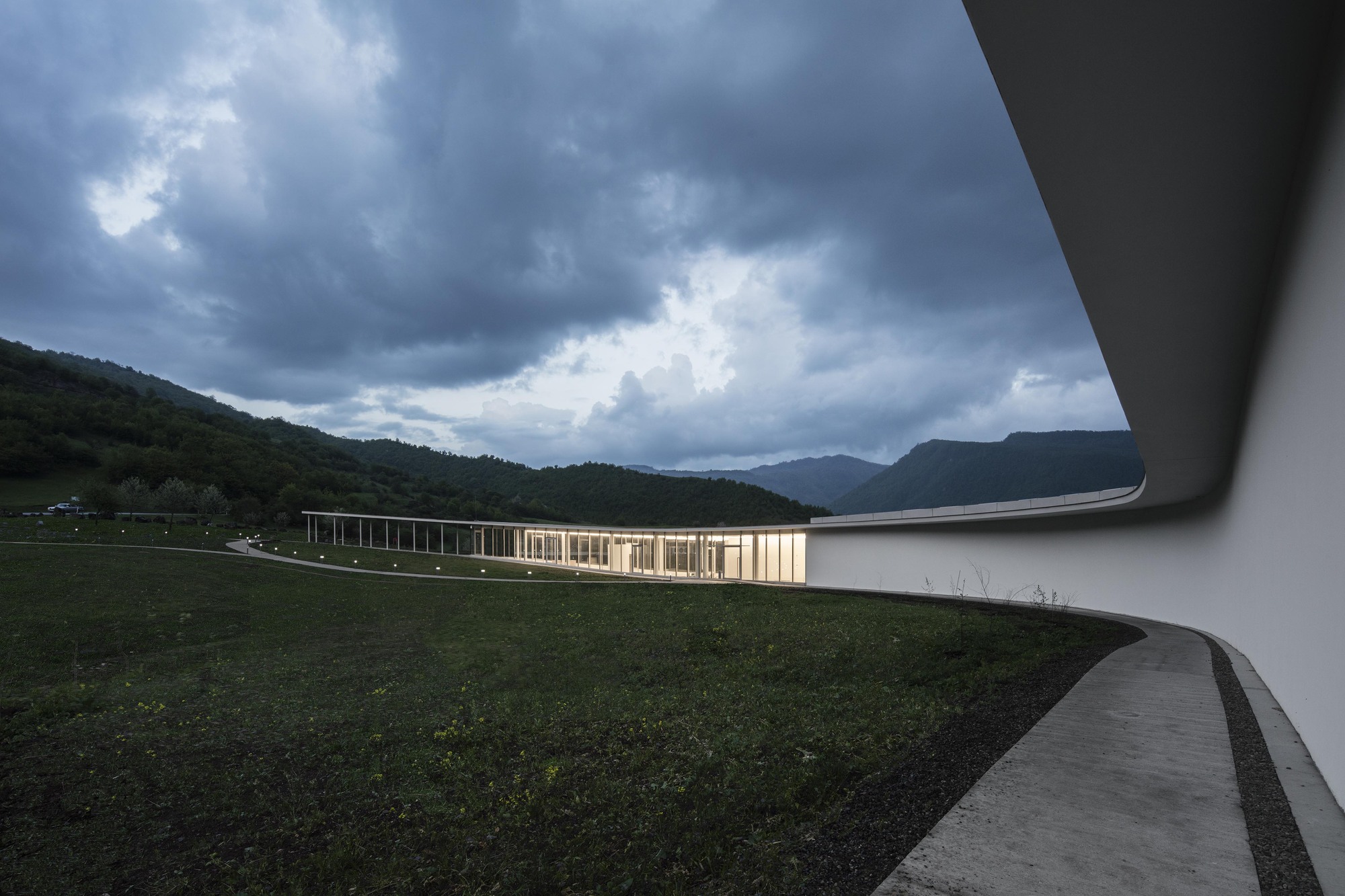 Gallery of Smart Center / Studio Paul Kaloustian - 16