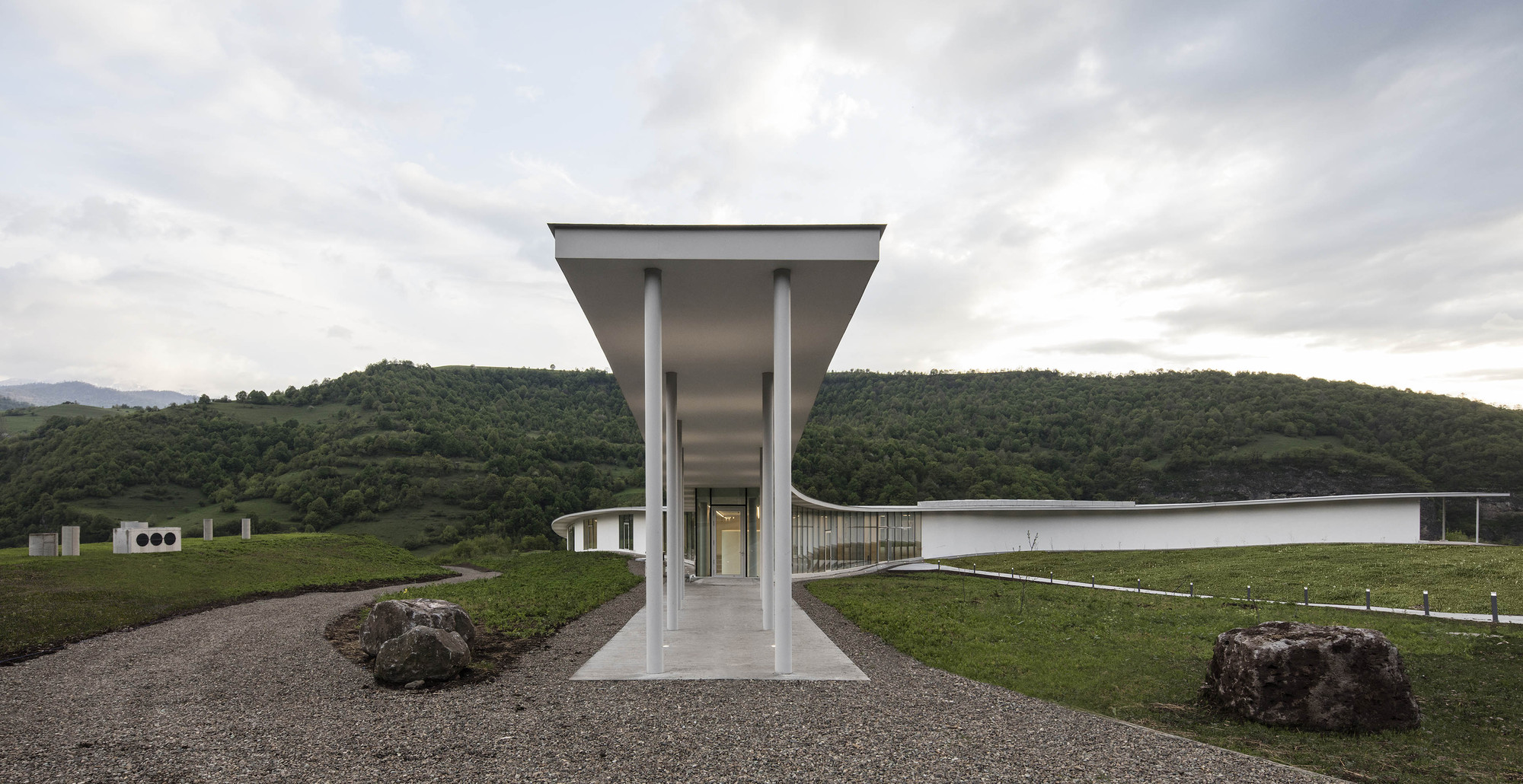 Gallery of Smart Center / Studio Paul Kaloustian - 14