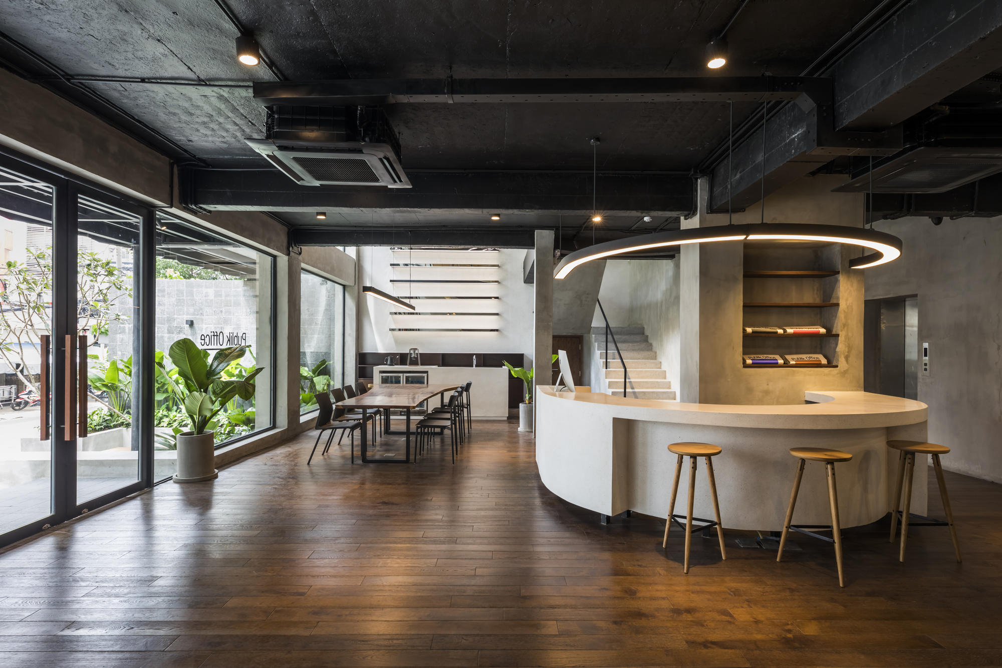 Gallery of Publik Office in SAIGON / Sanuki Daisuke architects - 17