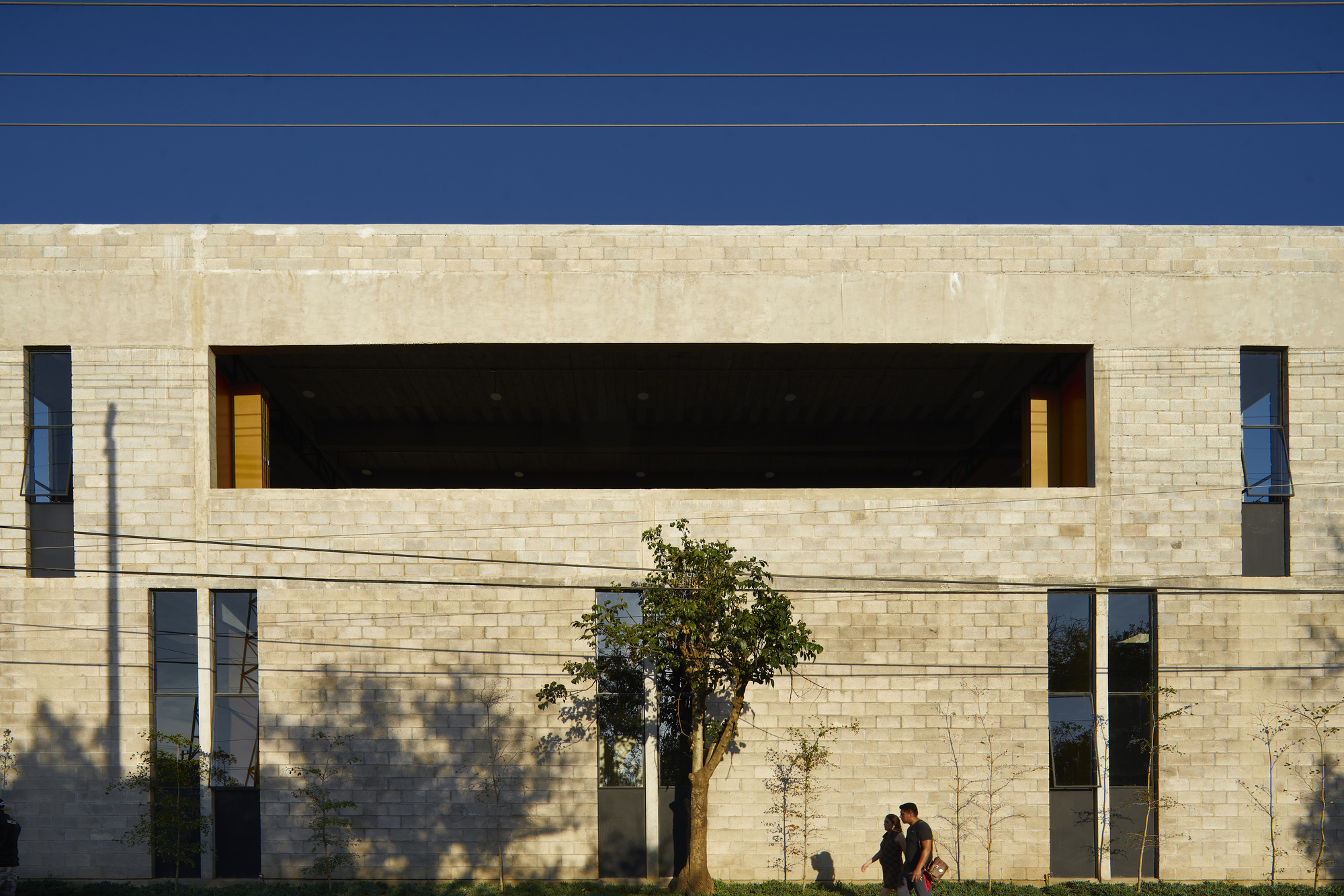 Galería de Escuela de Iniciación Artística / ORIGEN 19º41'53'' N - 2