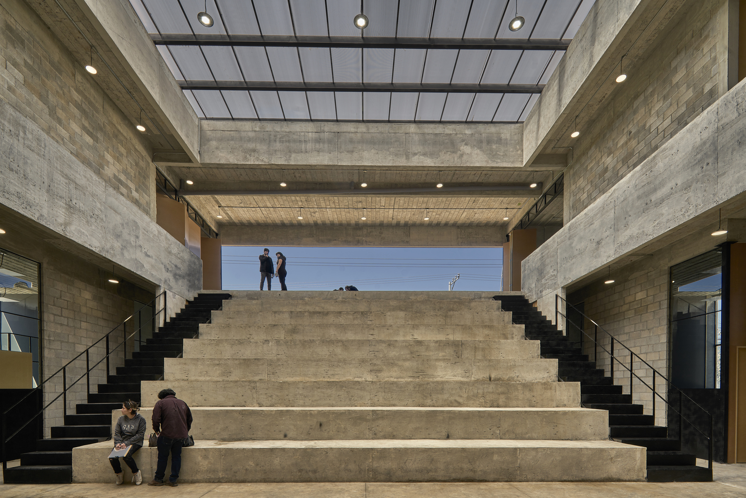 Galería de Escuela de Iniciación Artística / ORIGEN 19º41'53'' N - 1