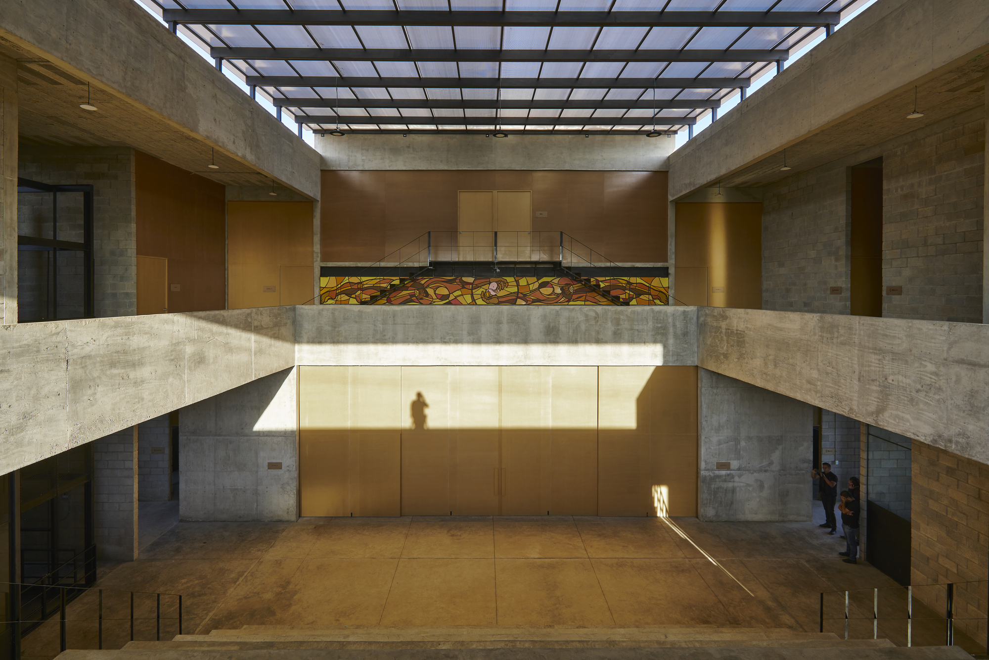 Galería de Escuela de Iniciación Artística / ORIGEN 19º41'53'' N - 5