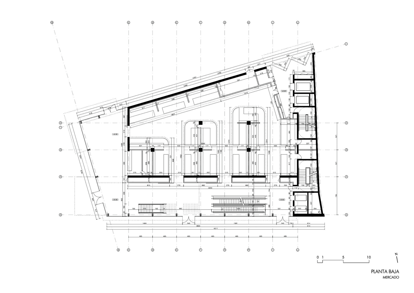 Gallery of Markets: Examples in Plan and Section - 35
