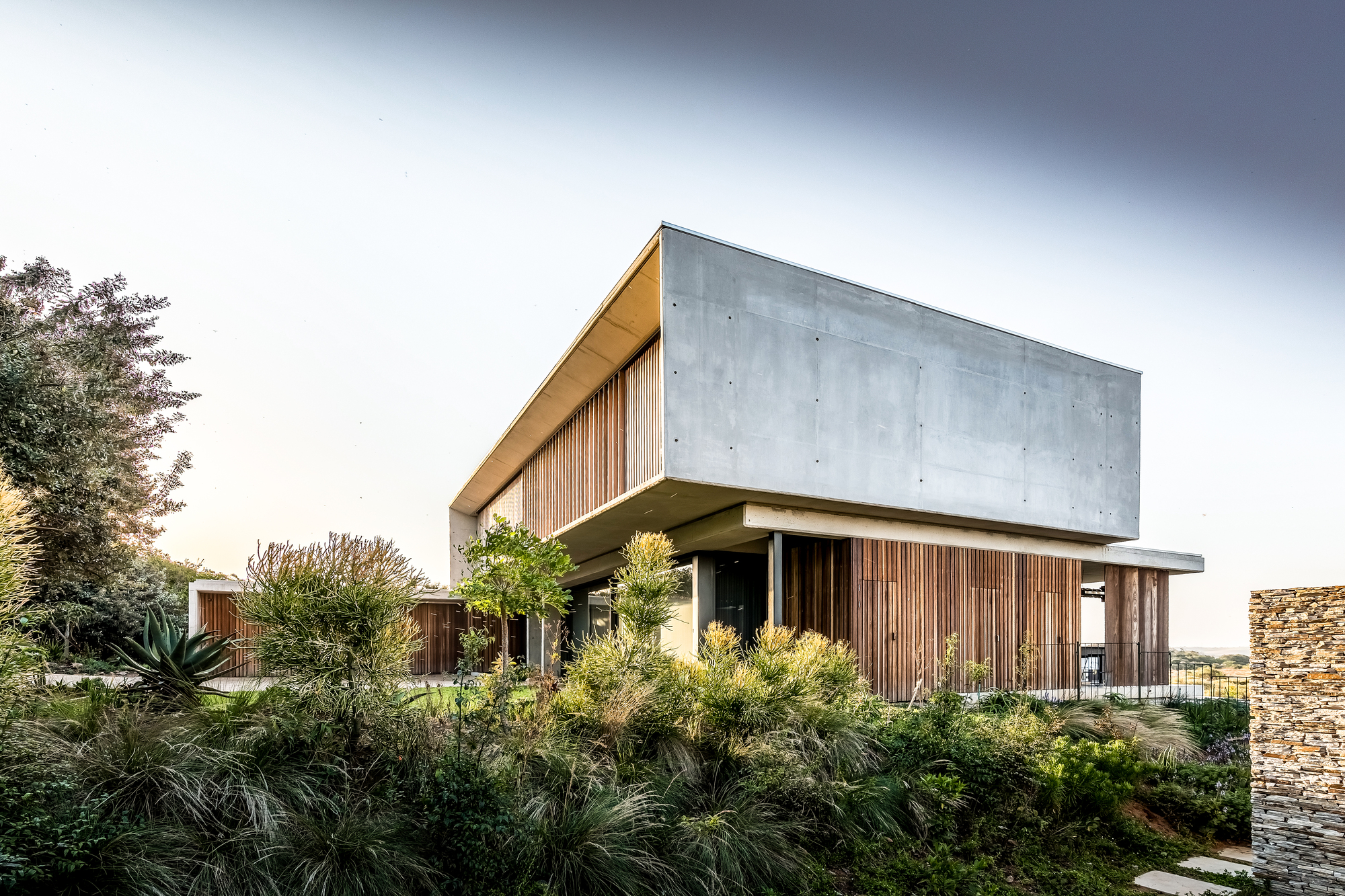 Gallery of The Forest House / Bloc Architects + Kevin Lloyd Architects - 9