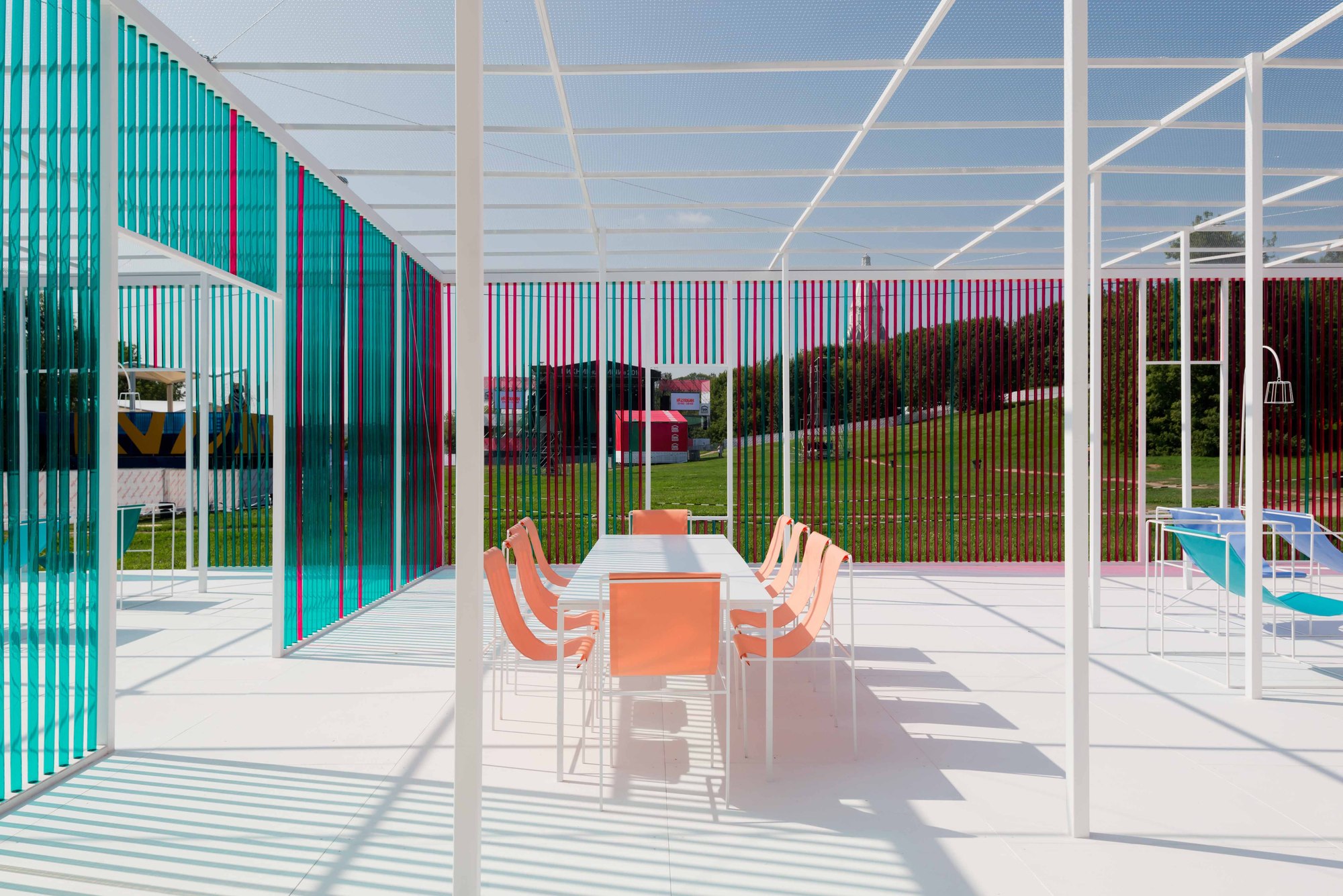 Gallery of Temporary Pavilion at Picnic «Afisha» / project eleven - 6