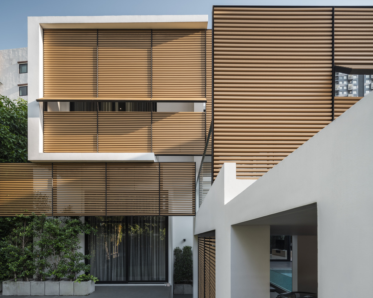 Gallery of Sukhumvit 91 House / Archimontage Design Fields ...