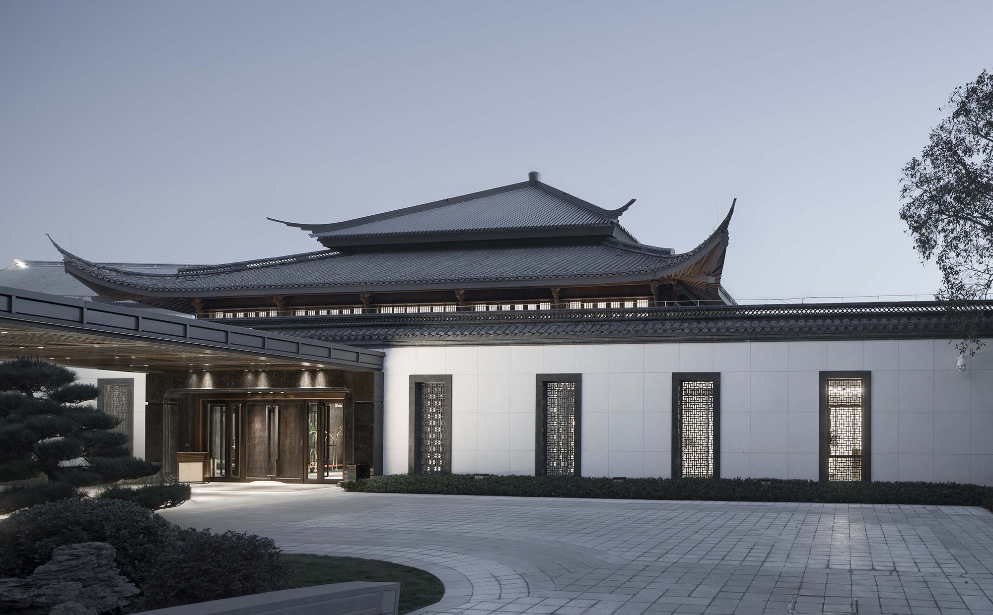 Gallery of The Lobby Reconstruction of Shaoxing Hotel / UAD - 8