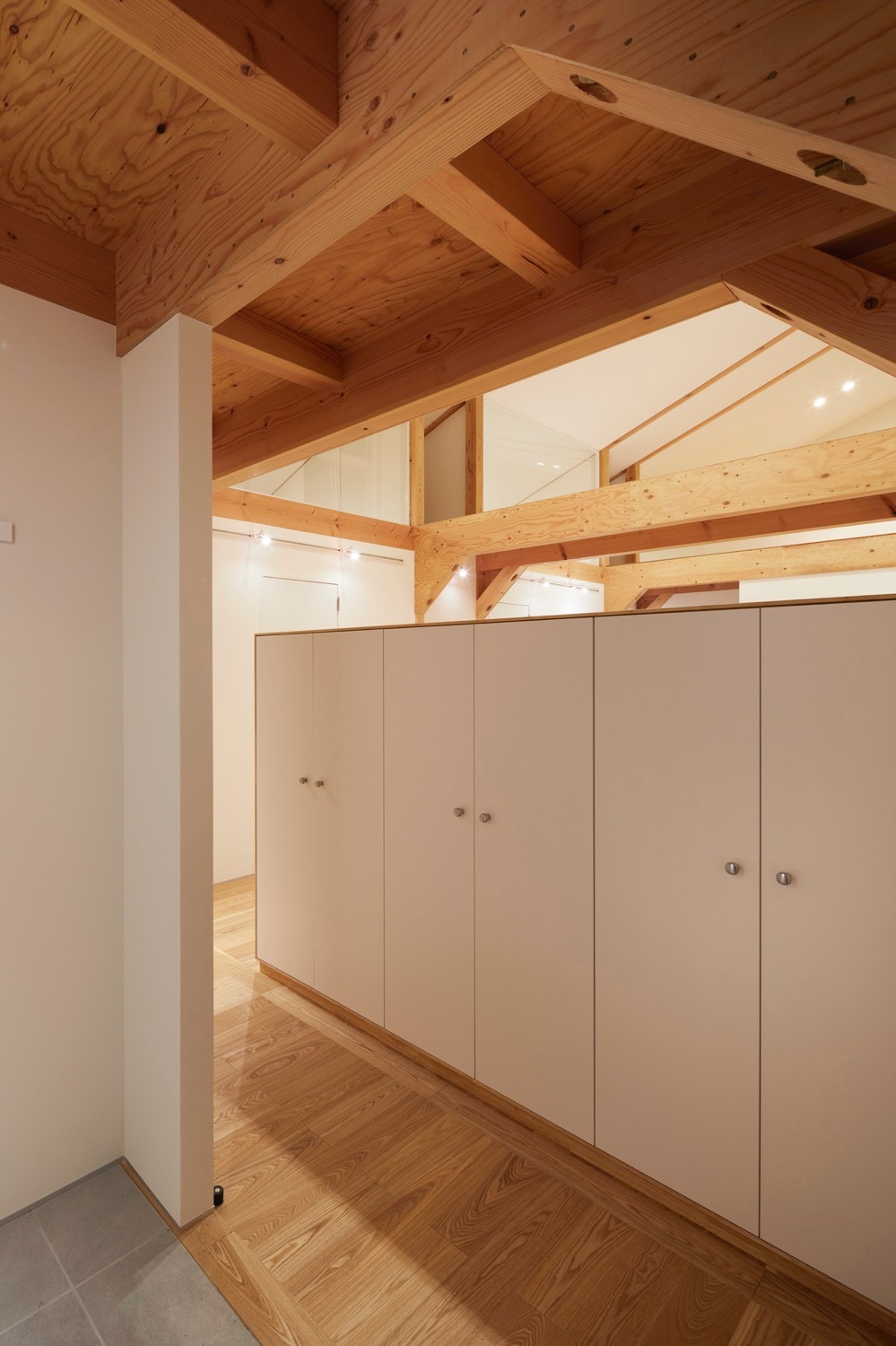 Gallery of Continuing House / Naf Architect & Design - 15