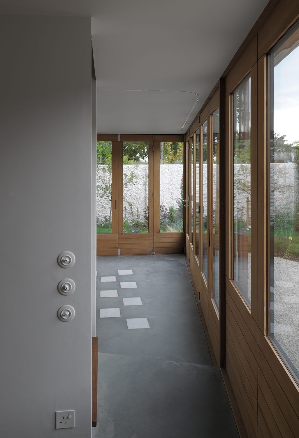 Gallery of A House in a Garden / David Leech Architects - 18