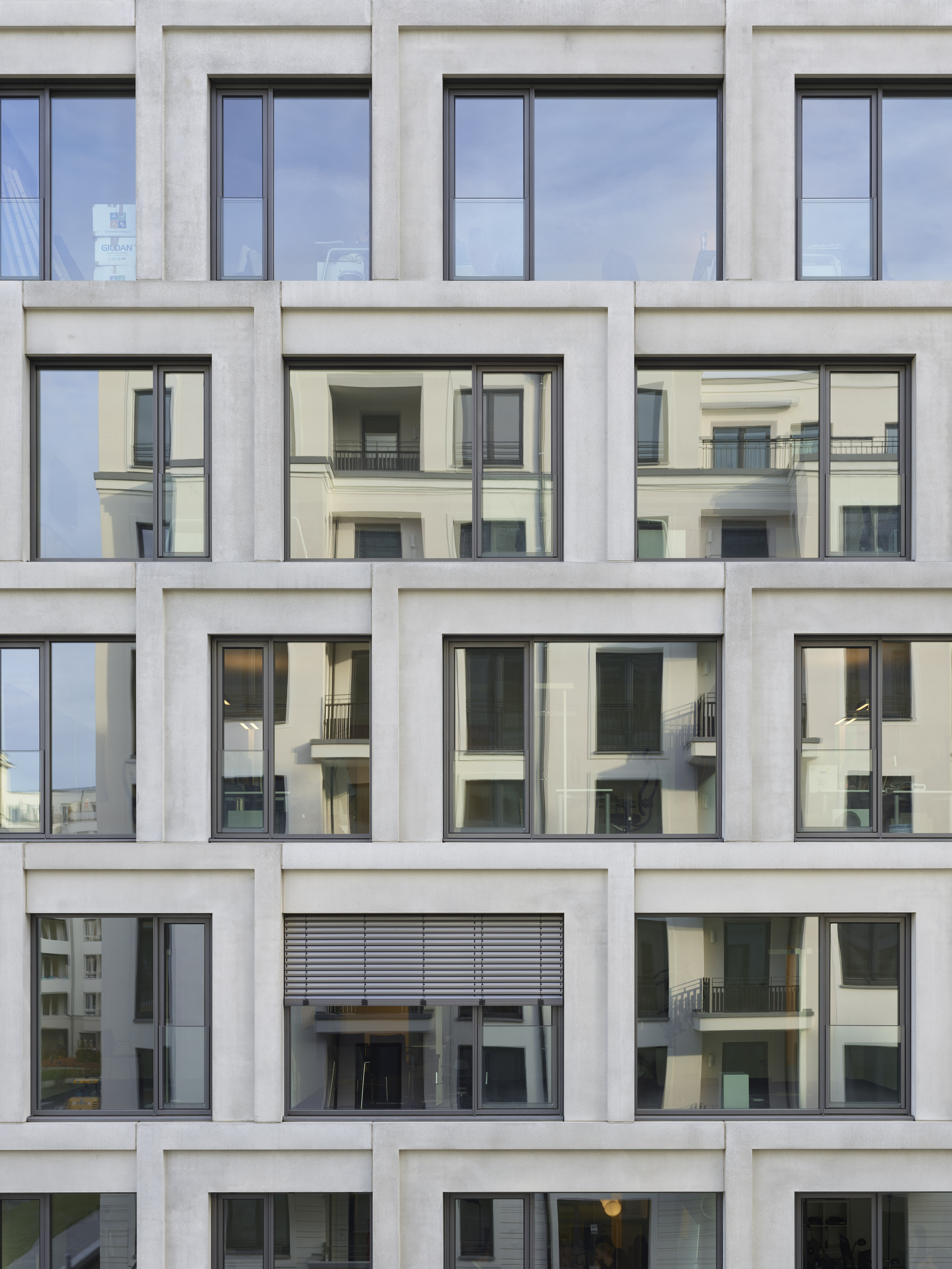 Gallery of Boxhagener Straße / Tchoban Voss Architekten - 7