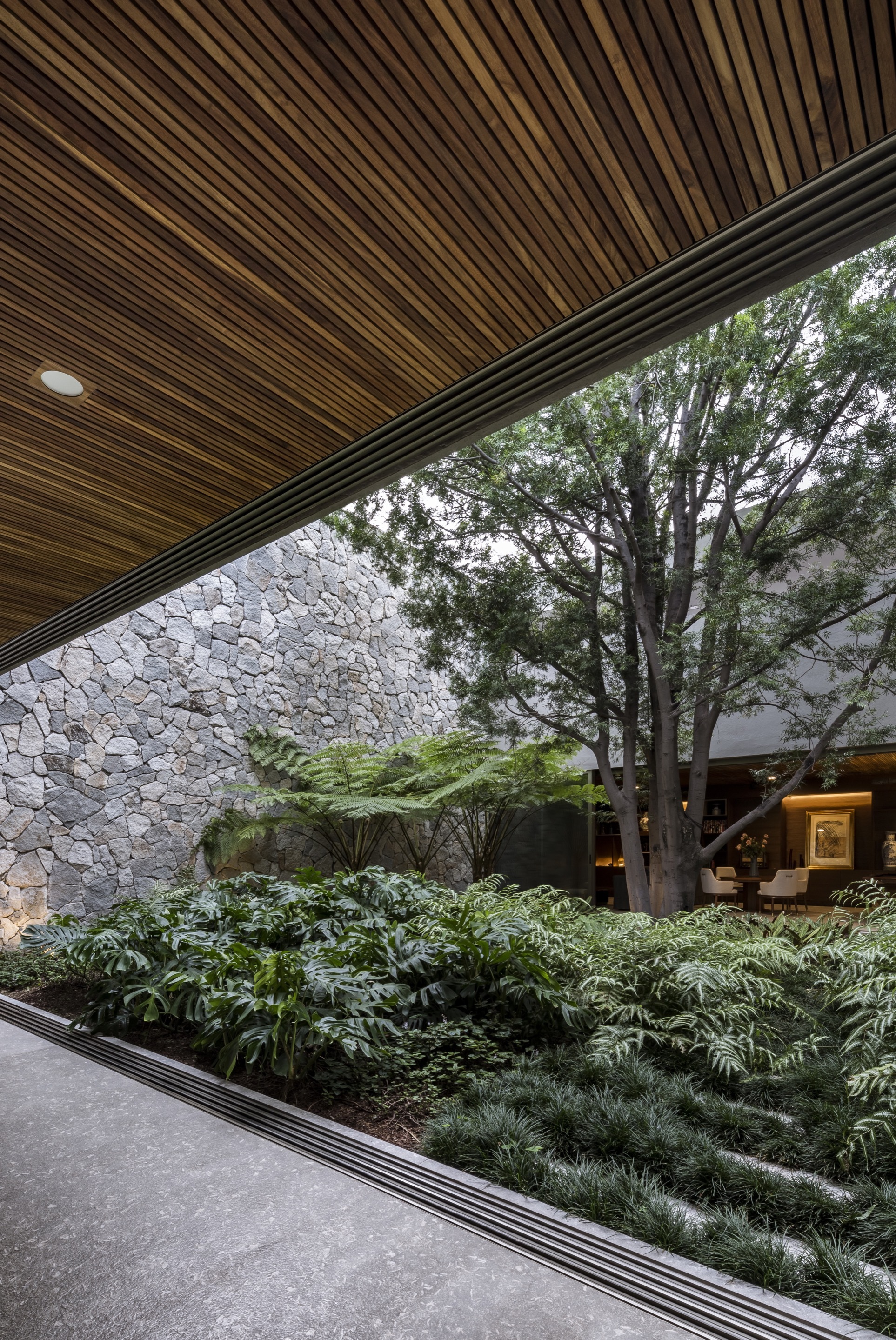 Gallery of VR House / Alexanderson Arquitectos - 10