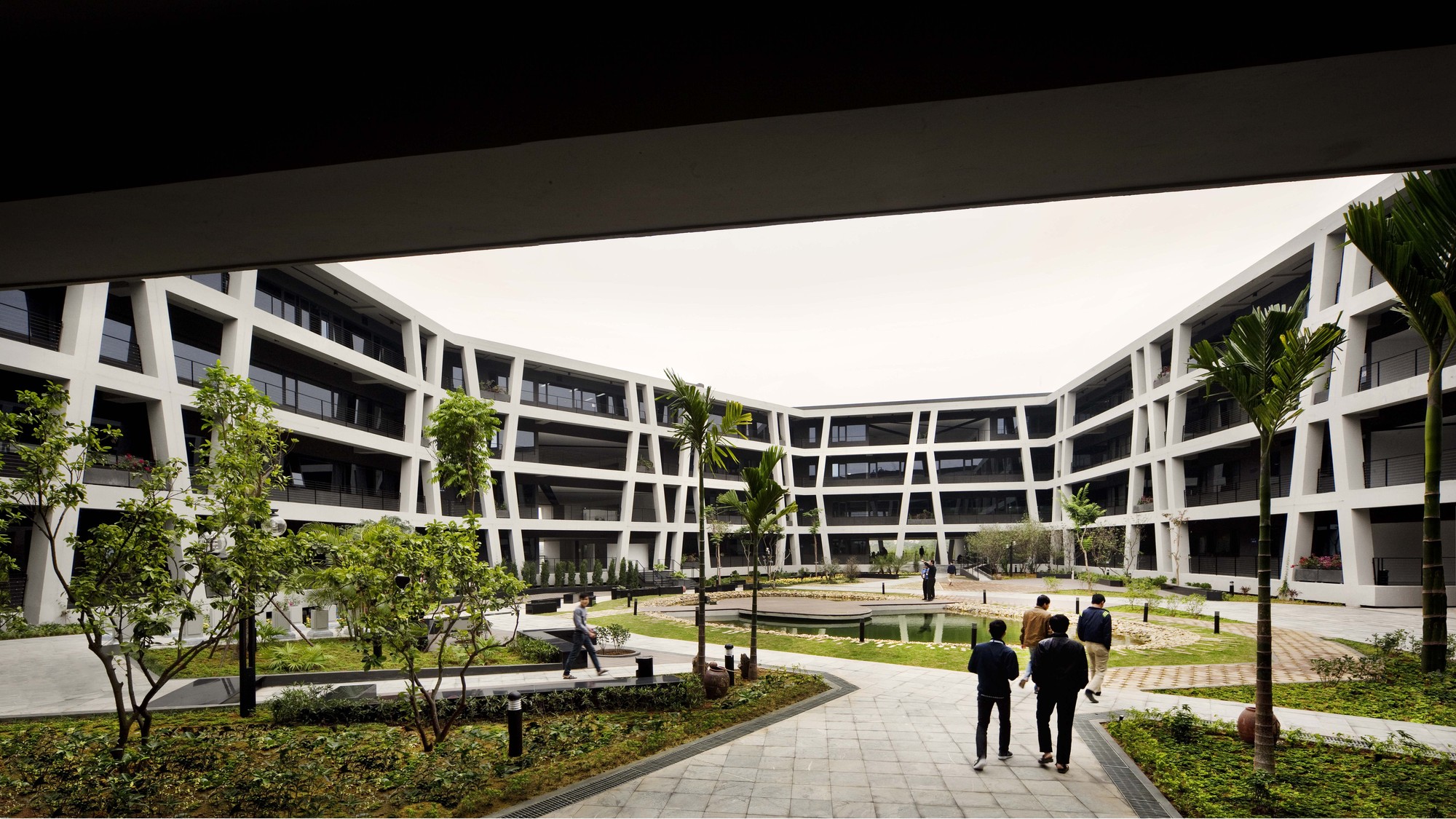 Gallery of Concrete Lace / G8A Architecture & Urban Planning - 10