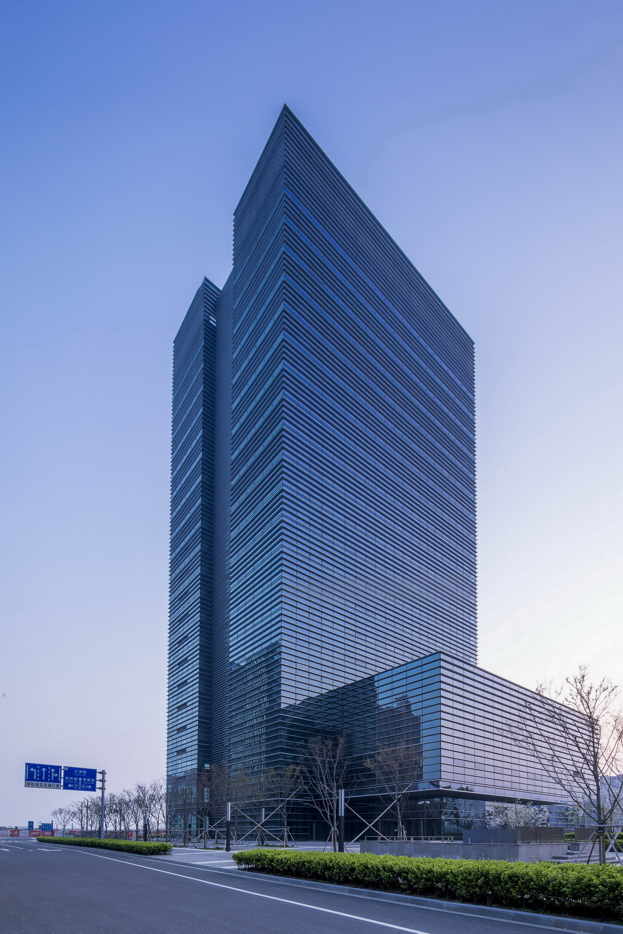 Gallery of Kunshan Financial Street Phase I Complex / FTA Group GmbH - 9