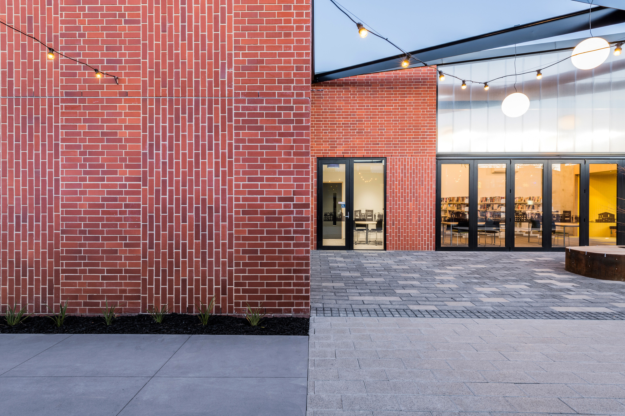 Gallery of Woolston Community Library / Ignite Architects - 9