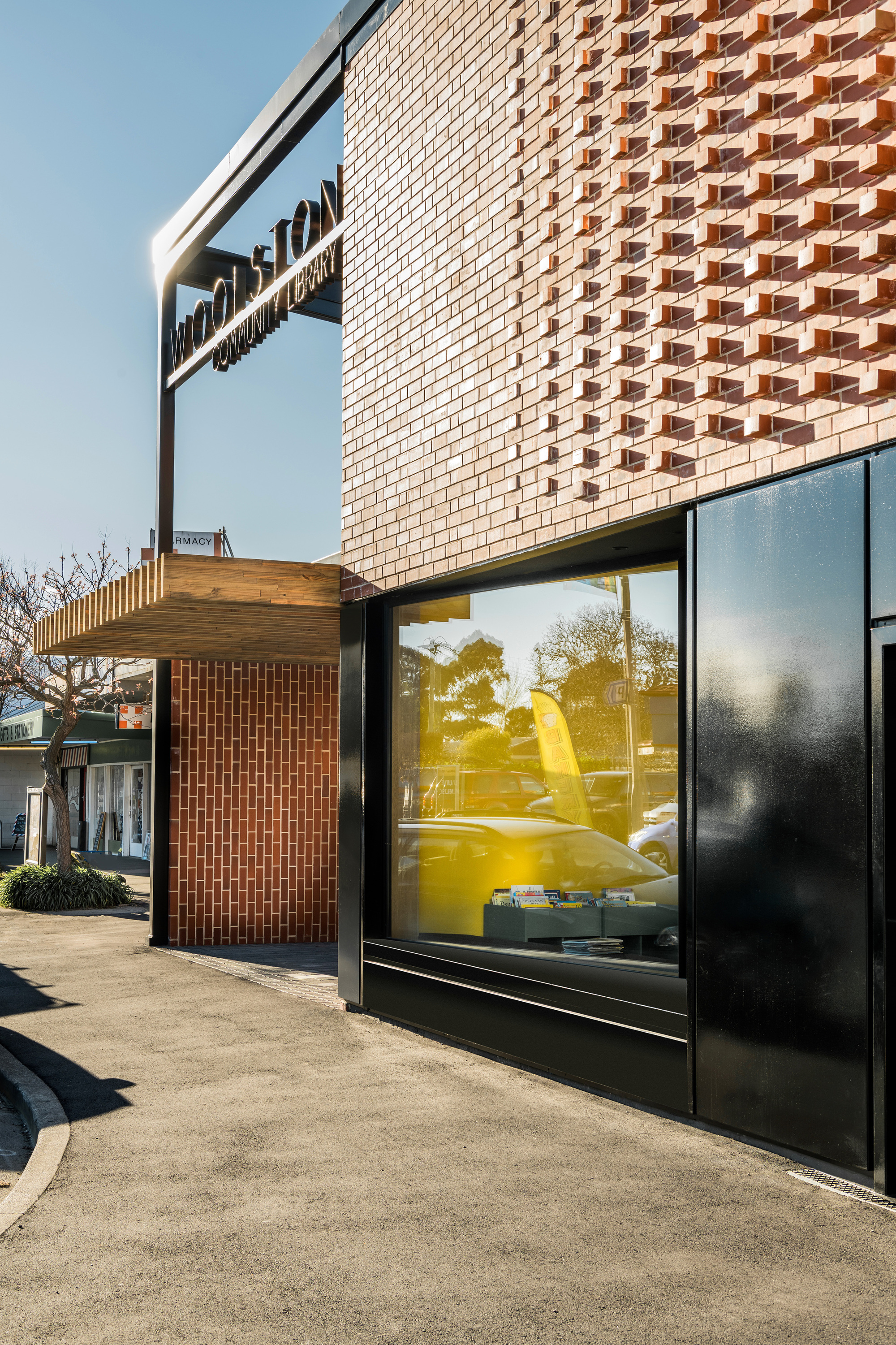 Gallery of Woolston Community Library / Ignite Architects - 17