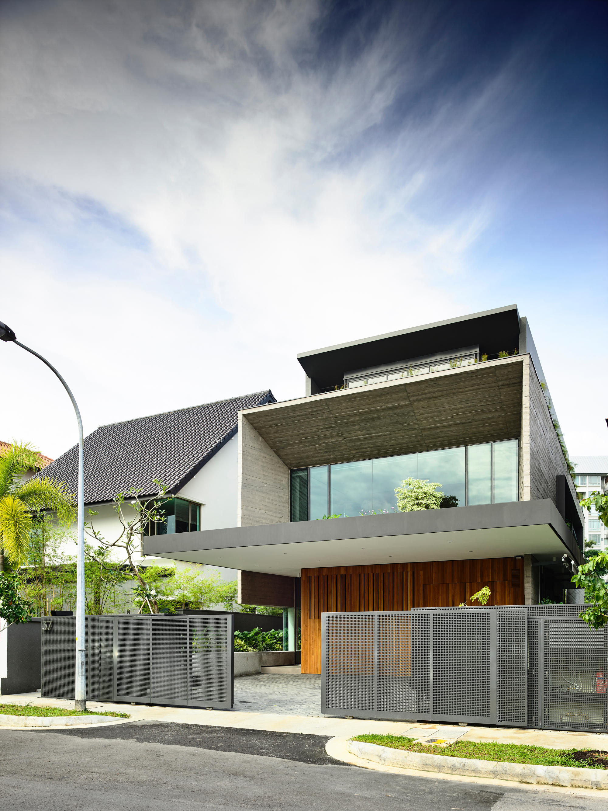 Gallery of 37FC-House / ONG&ONG Pte Ltd - 2