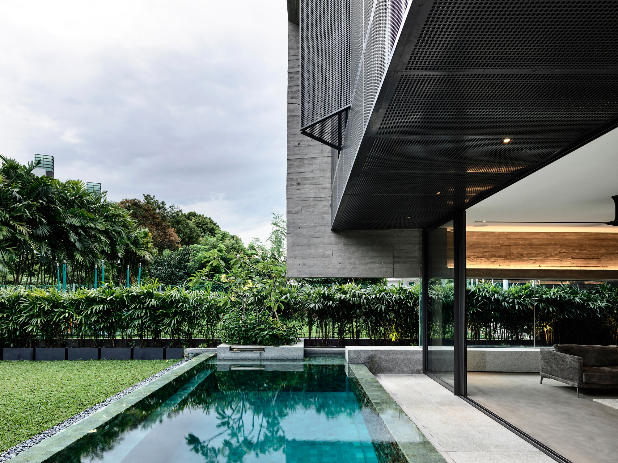 Gallery of 37FC-House / ONG&ONG Pte Ltd - 5