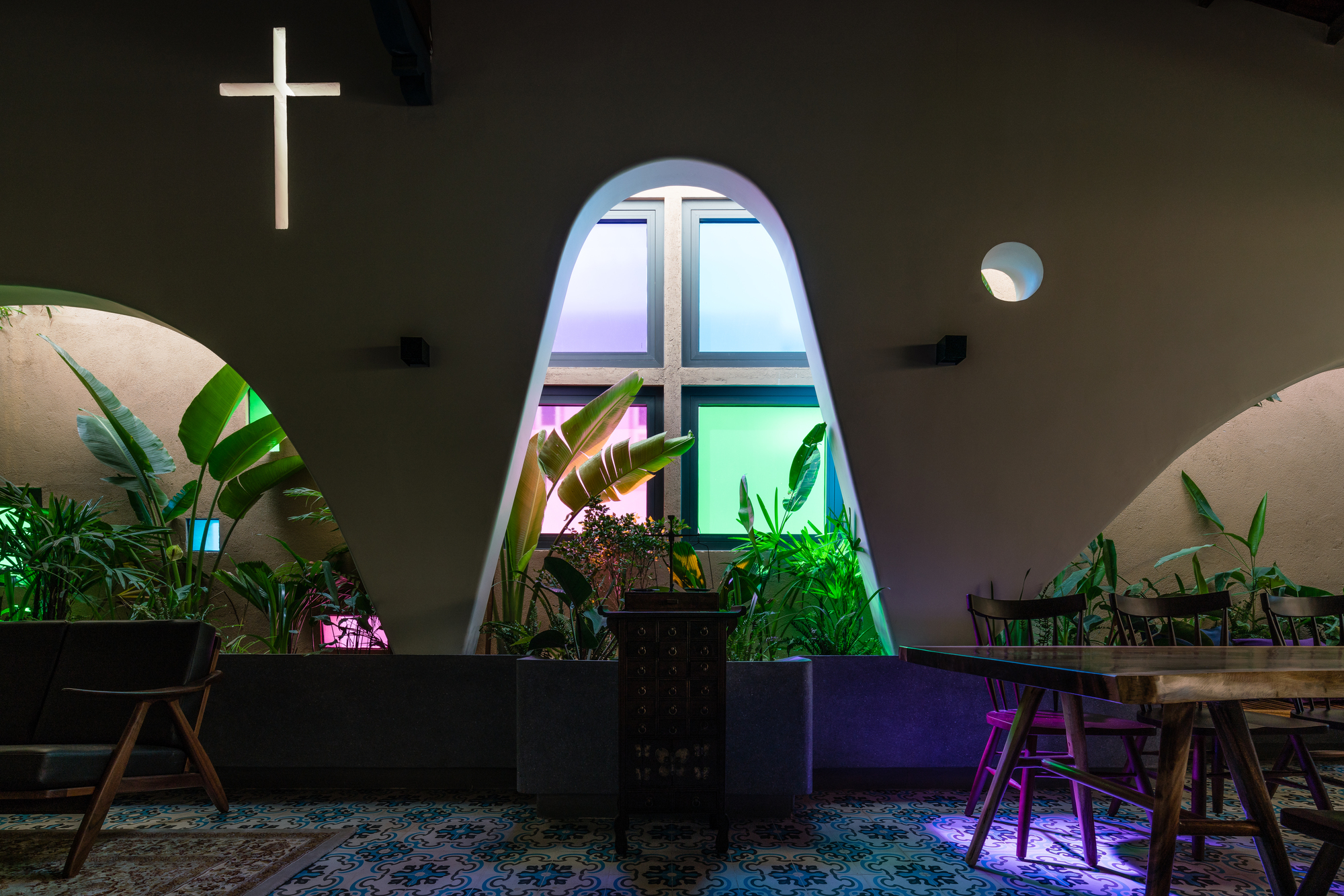 Gallery of Lan House / H2 - 3