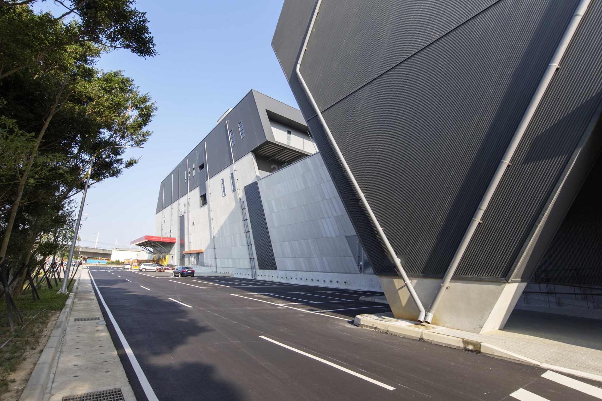 Gallery of ALP Ally Logistics Republic Yangmei / JJP Architects ...