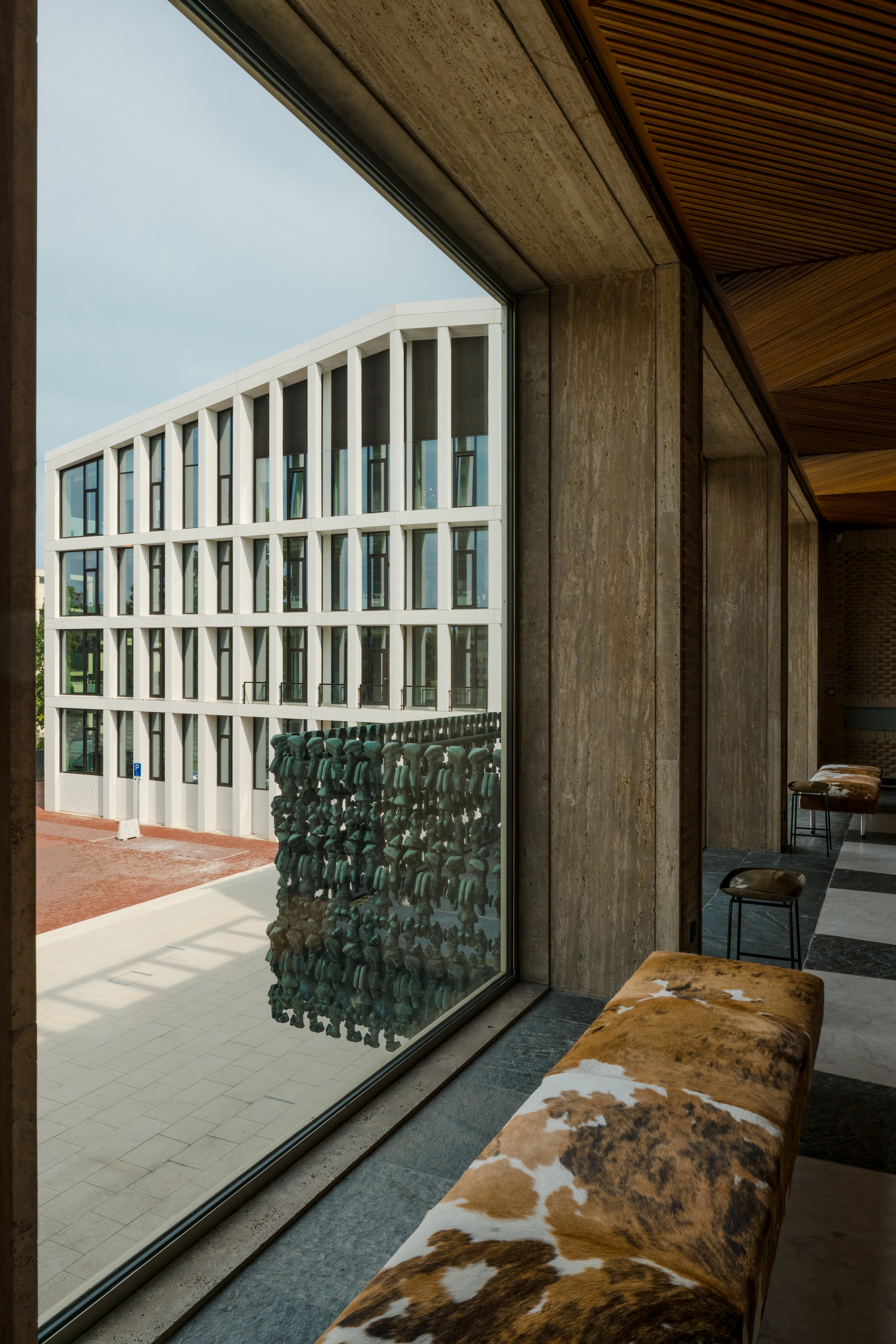 Gallery of House of Province / Team V Architecture - 7