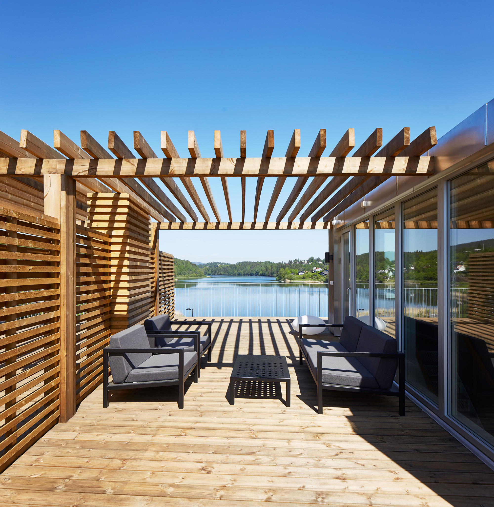 Gallery of The Corner Building / Jarmund / Vigsnæs AS Architects MNAL - 15