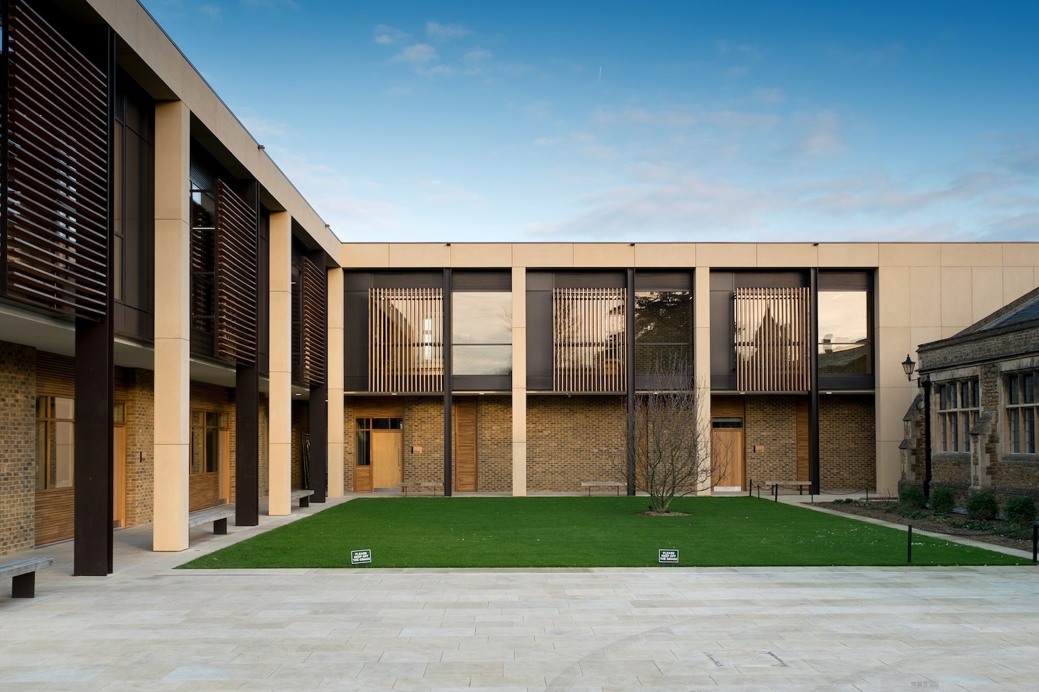 Gallery of Charterhouse Science & Mathematics Centre / Design Engine ...