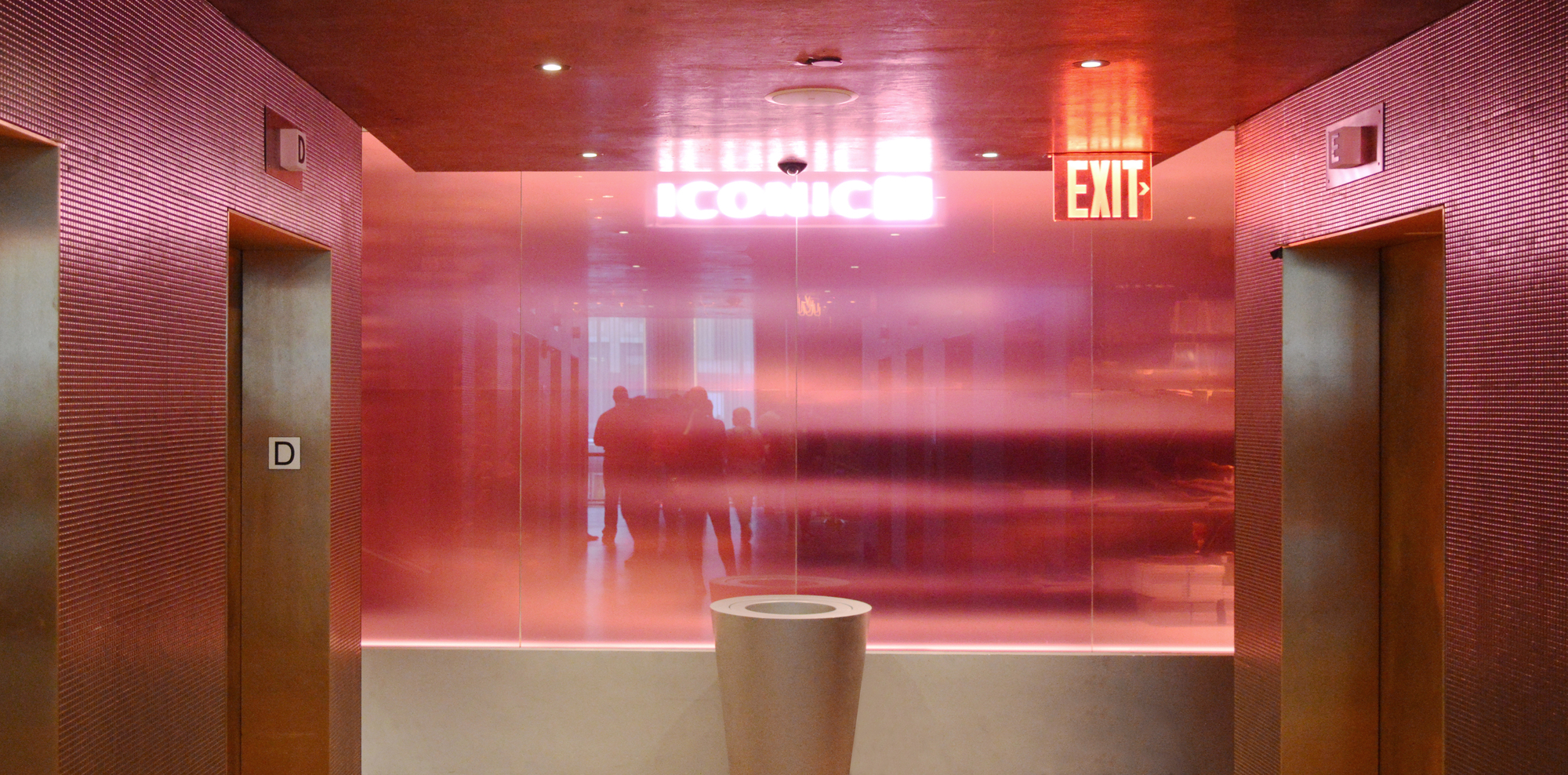 Gallery of Glass in Retail & Commercial Architecture: Texture ...