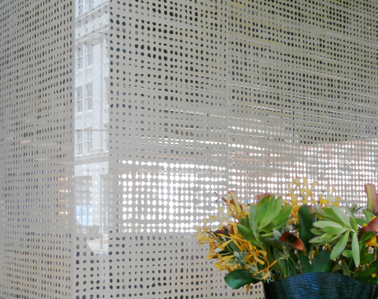 Gallery of Glass in Retail & Commercial Architecture: Texture ...