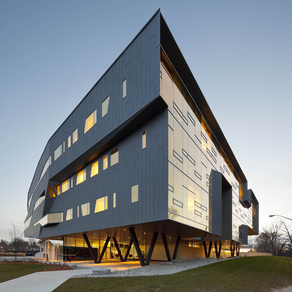 Gallery of Zinc-Coated Buildings: 20 Recyclable and Durable Facades - 24