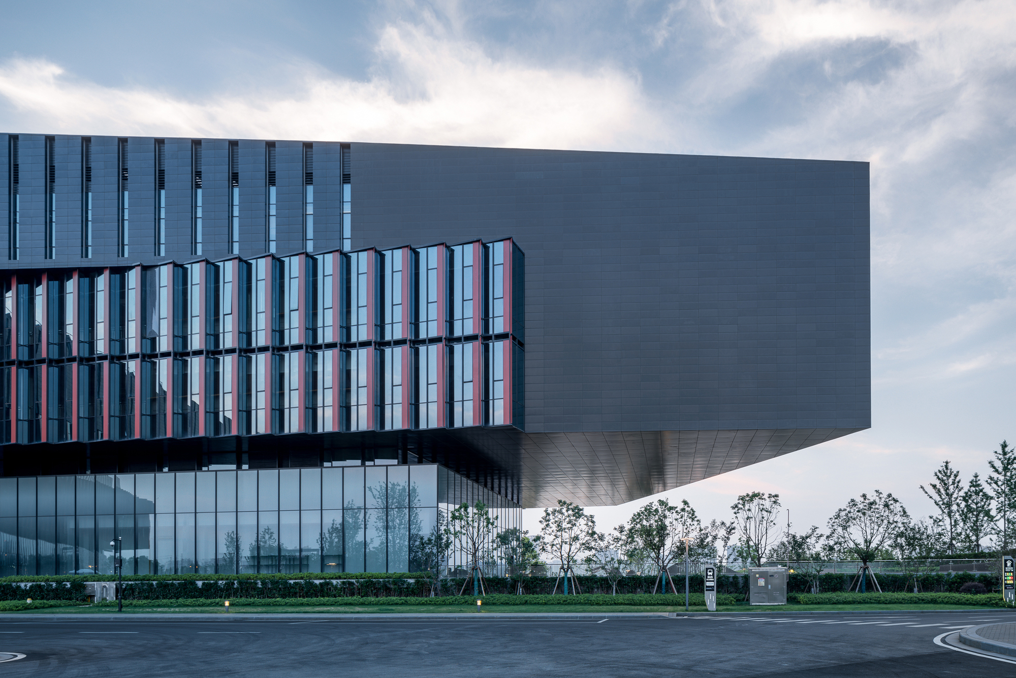 Gallery of Tencent (Wuhan) R&D Center / GN - 11