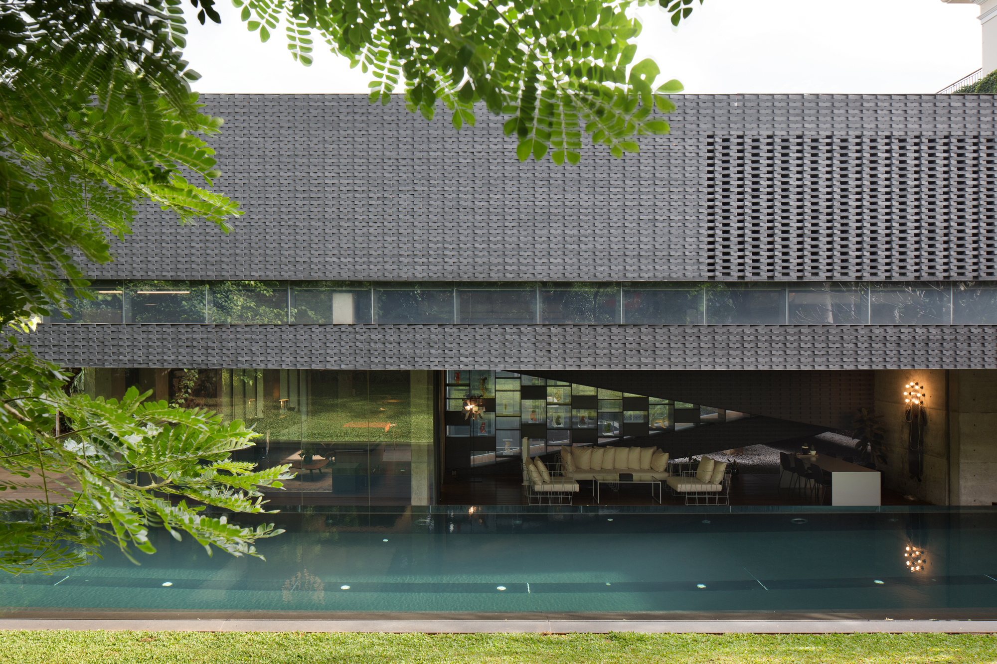 Gallery of AW Residence / andramatin - 23