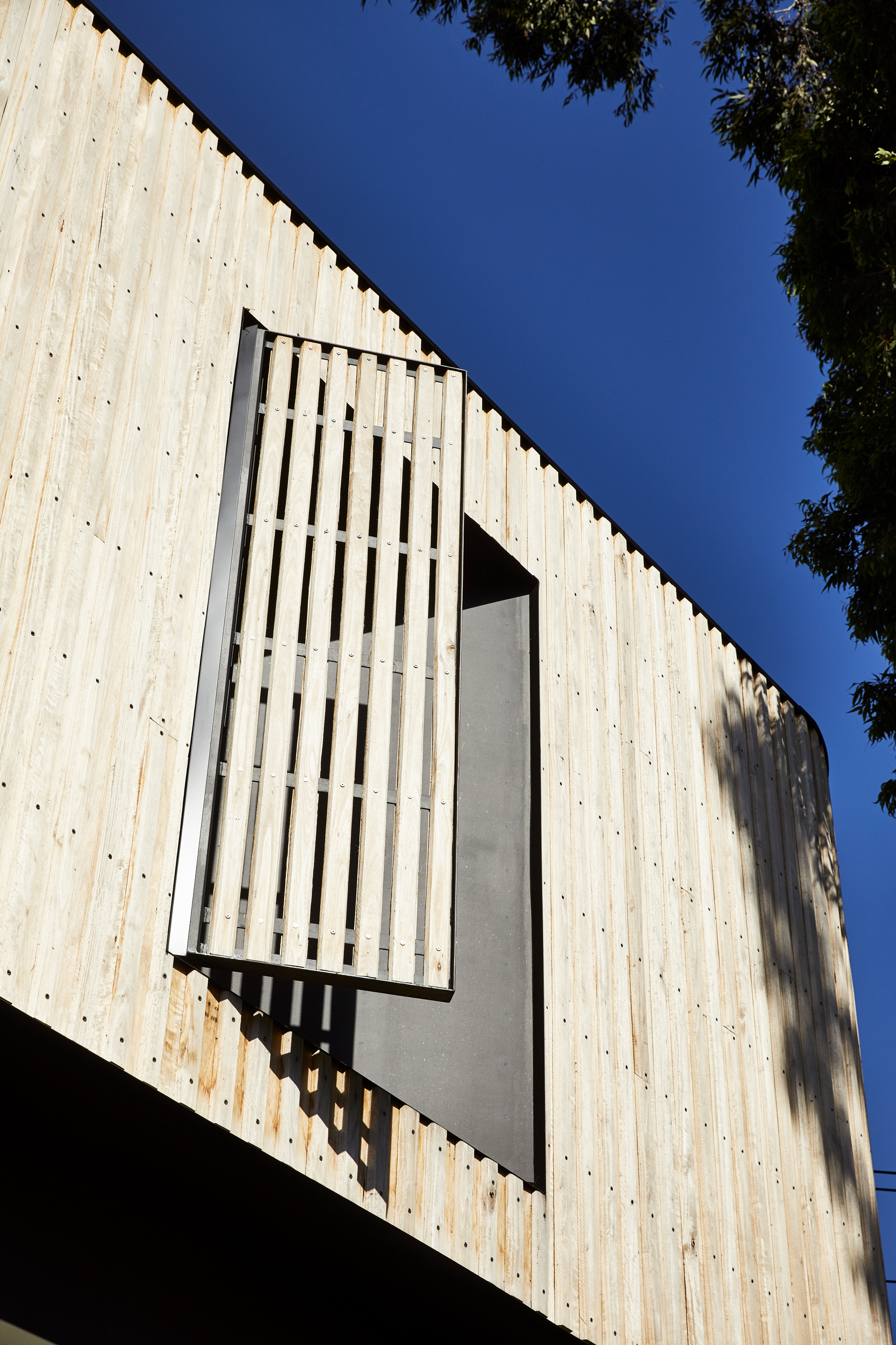 Gallery of Triangle House / Molecule Studio - 11