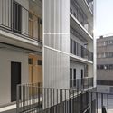 Edificio Mixto de Viviendas y Alojamientos Temporales en 22@ / Coll-Leclerc | ArchDaily en Español